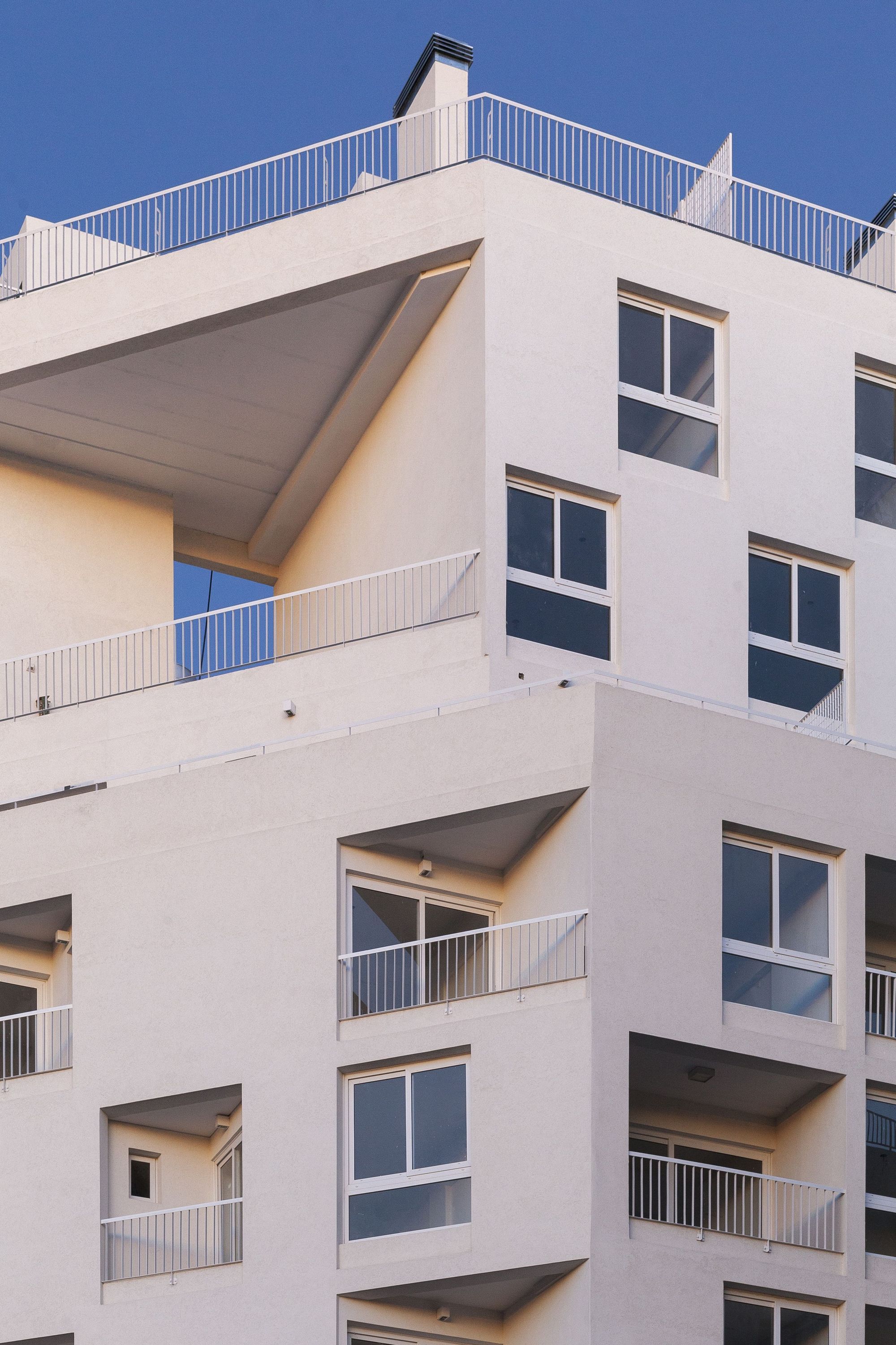 Galería de Viviendas para la Villa Olímpica Buenos Aires / Ariel Jinchuk + Alonso&Crippa + Lucas ...