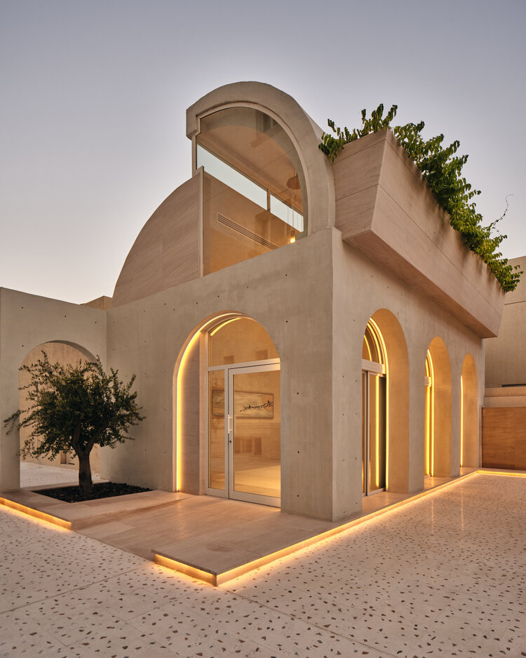 Gallery of Curvature House / Office 313 - 11