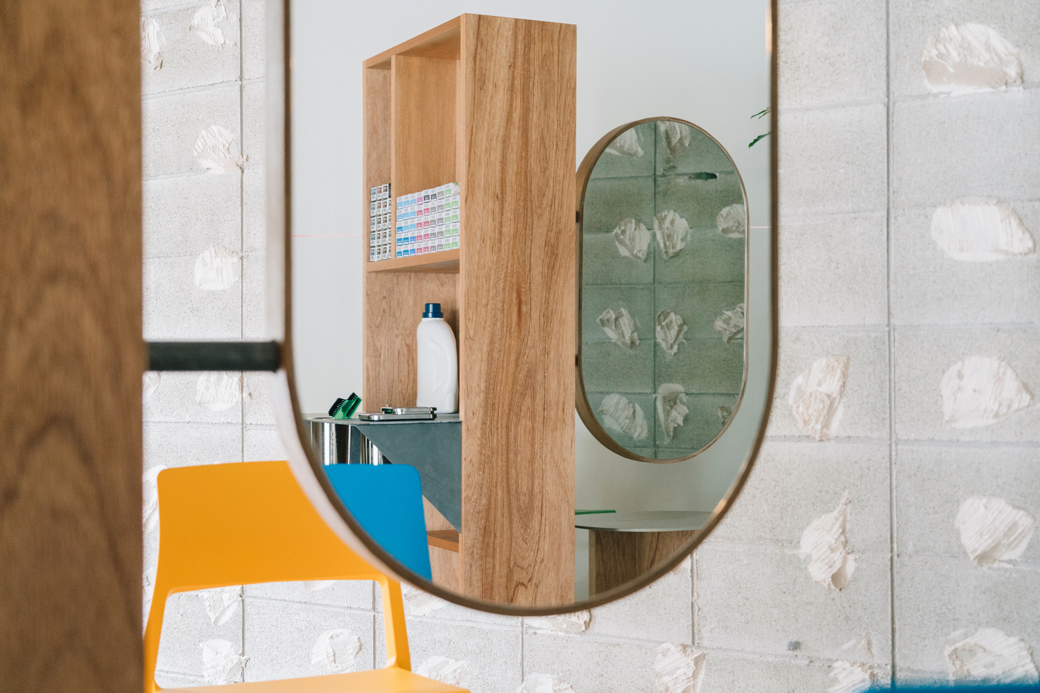 Gallery of Color Stand Hair Salon / FATHOM - 16