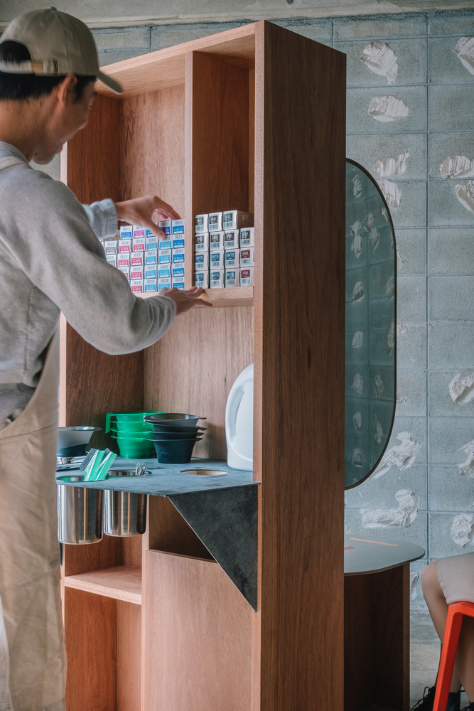 Gallery of Color Stand Hair Salon / FATHOM - 10