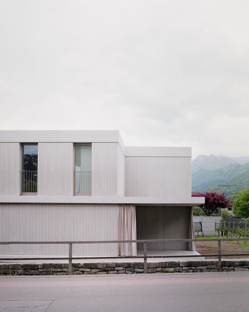 Gallery of Zanini Porta House / Inches Geleta Architetti - 1