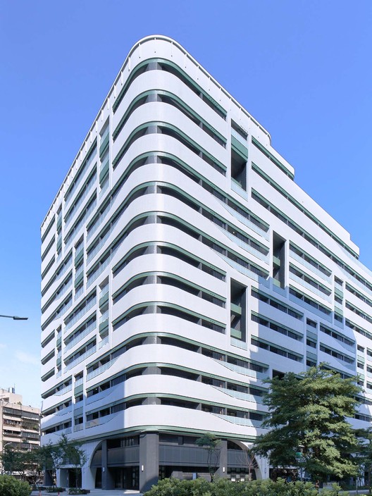瑞光住宅 / LRH Architect & Associates | ArchDaily