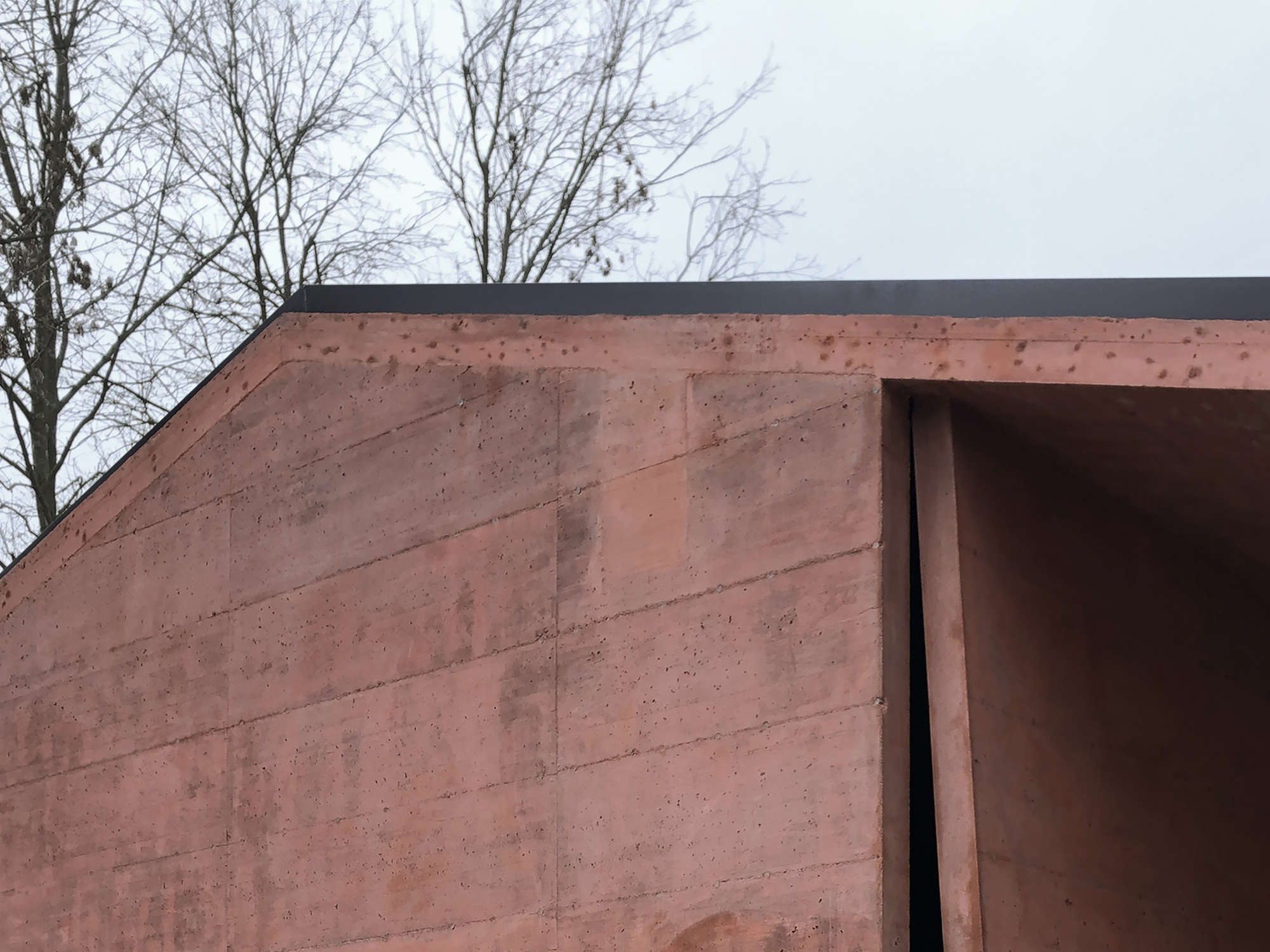 Gallery of Concrete Warehouse / VG13 Architects - 11