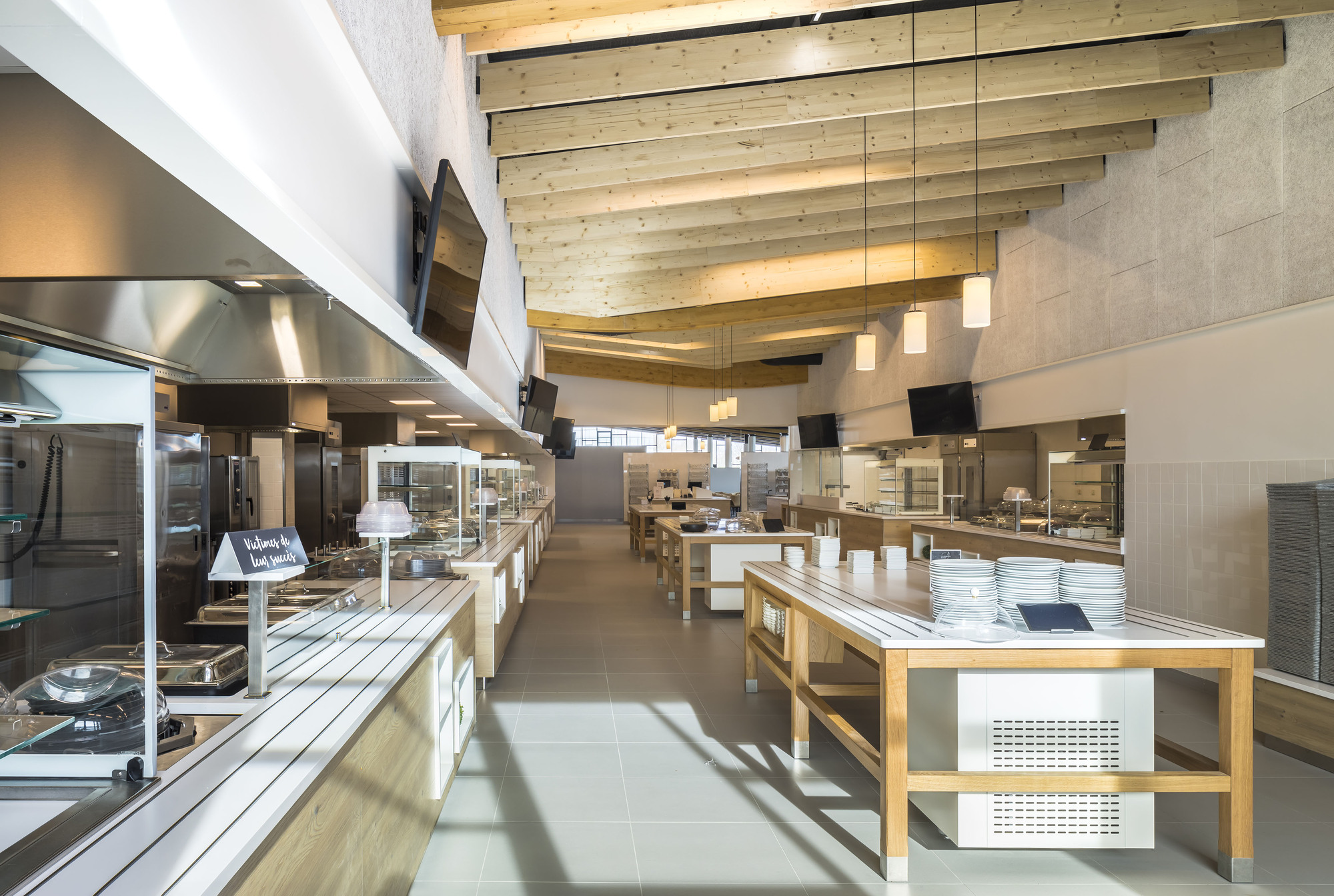 Gallery of Parfums Christian Dior Company Restaurant / Palissad ...