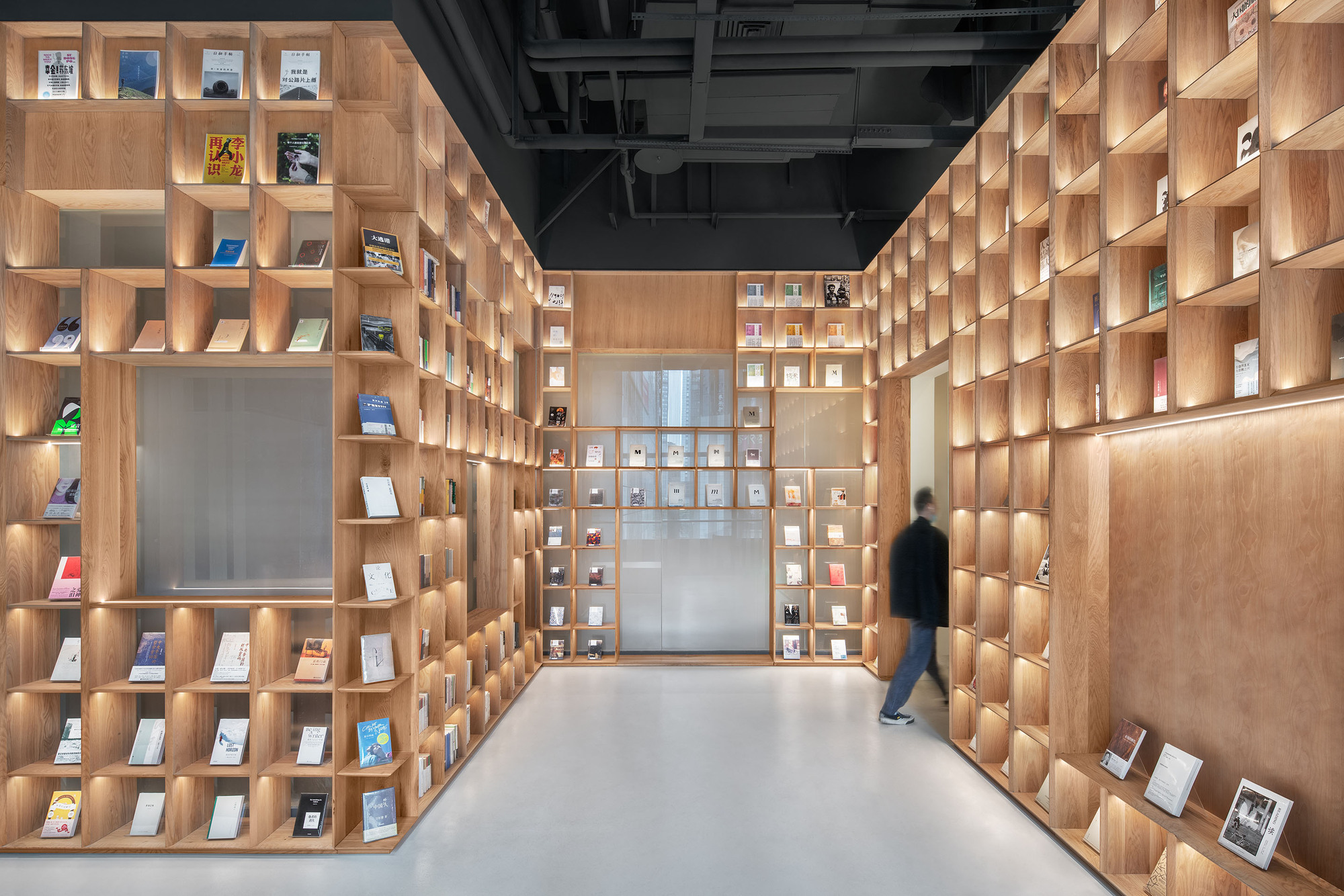 Gallery of The Glade Bookstore / HAS design and research - 8