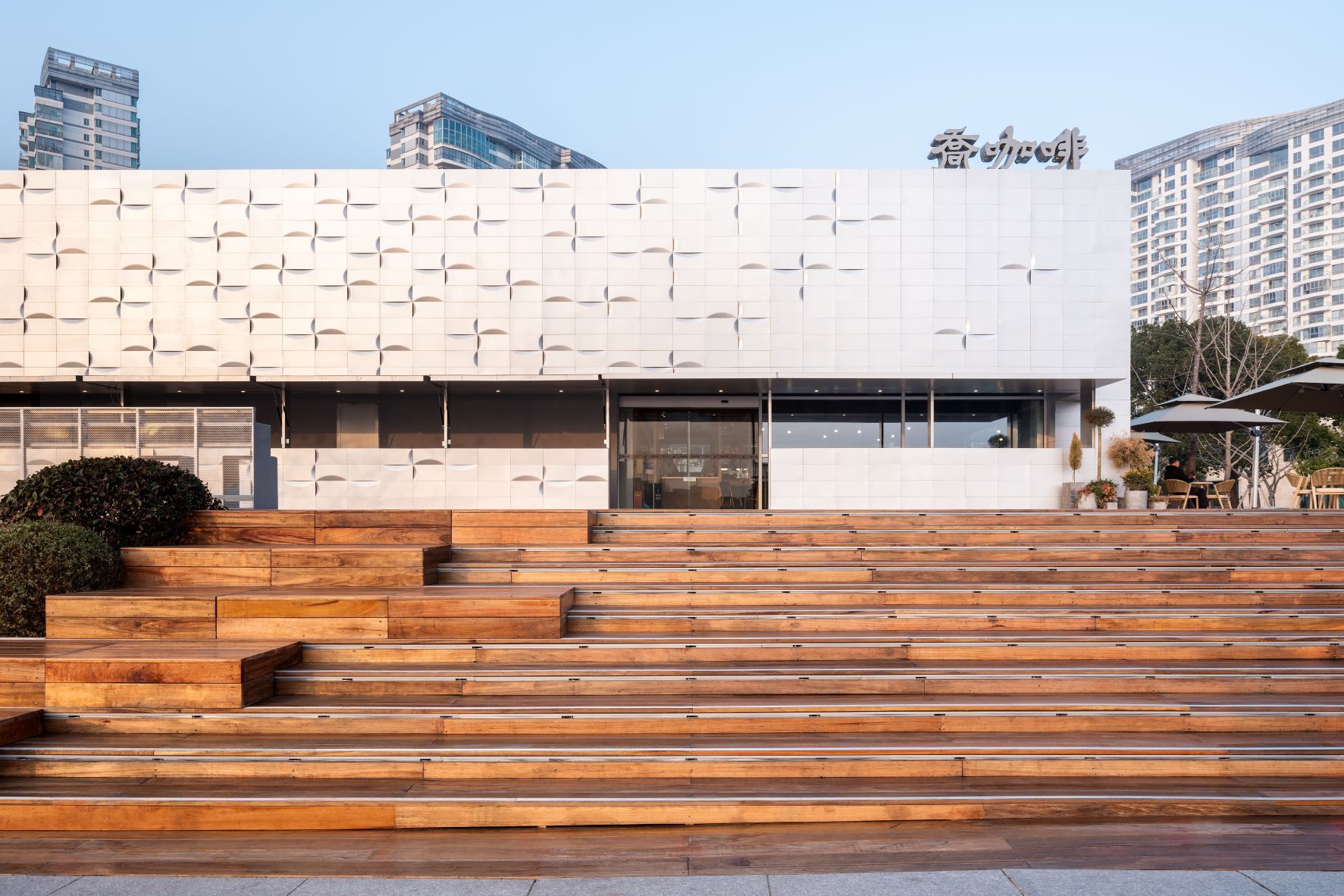 Gallery of Shanghai Xuhui District Public Opening Space Building No. C ...