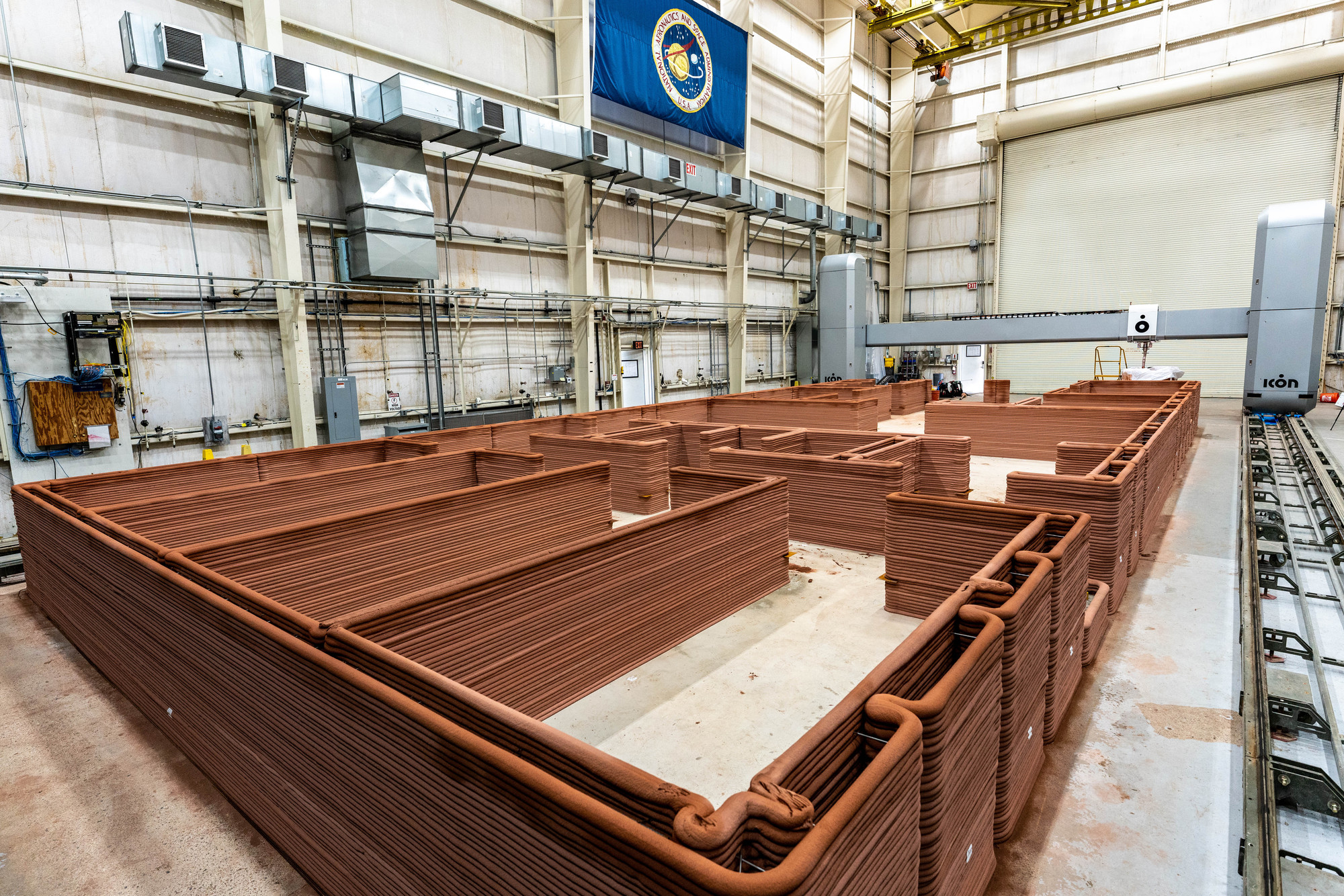 Gallery of BIG, NASA, and ICON Reveal 3D-Printed Research Habitats for ...