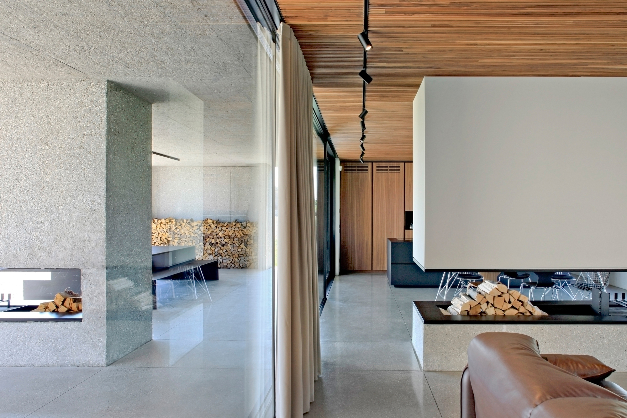 Galeria de Casa Cercada pelo Verde / MIDE architetti - 23