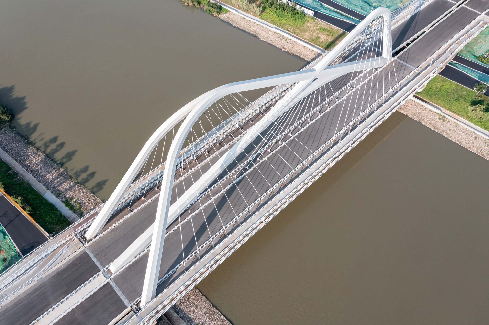 Gallery of Nanjing Qinhuai Bay Bridge / AND Office + NAN Architects - 8