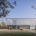 Edifício Sede da Intco / Scenic Architecture Office + Doarchi ...