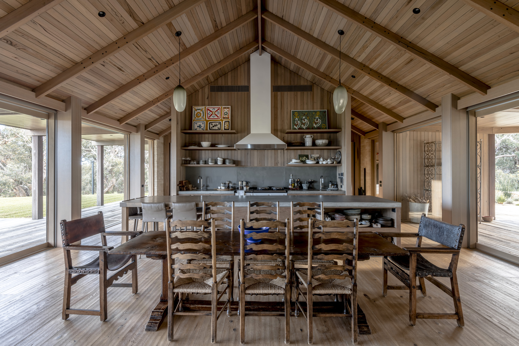 Gallery of Bones House / Lachlan Shepherd Architects - 3