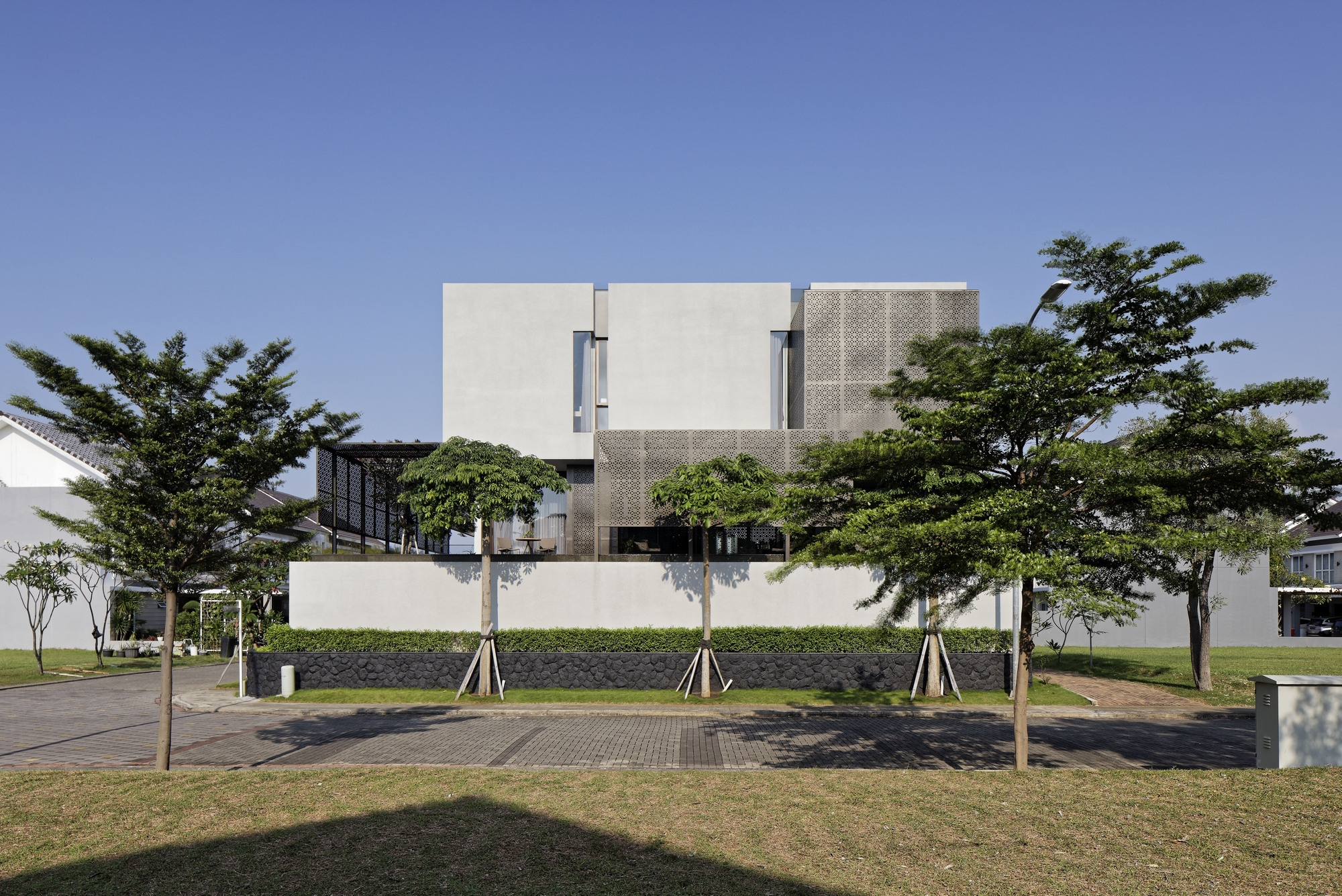 Gallery of Rubic JGC Residence / Gets Architects - 11