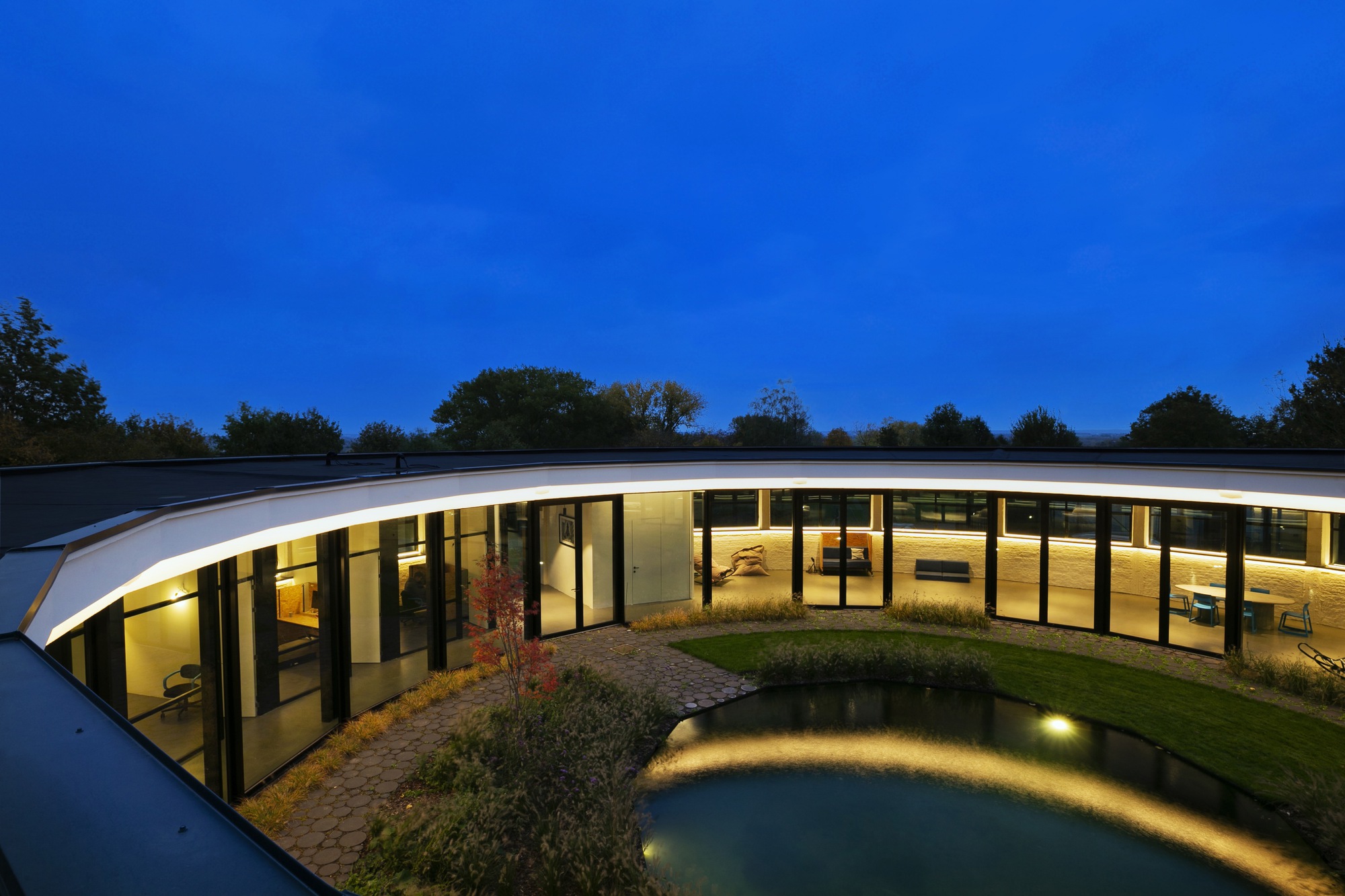 Gallery of C MIL Building Renovation / CASTOR FIBER architecture studio ...