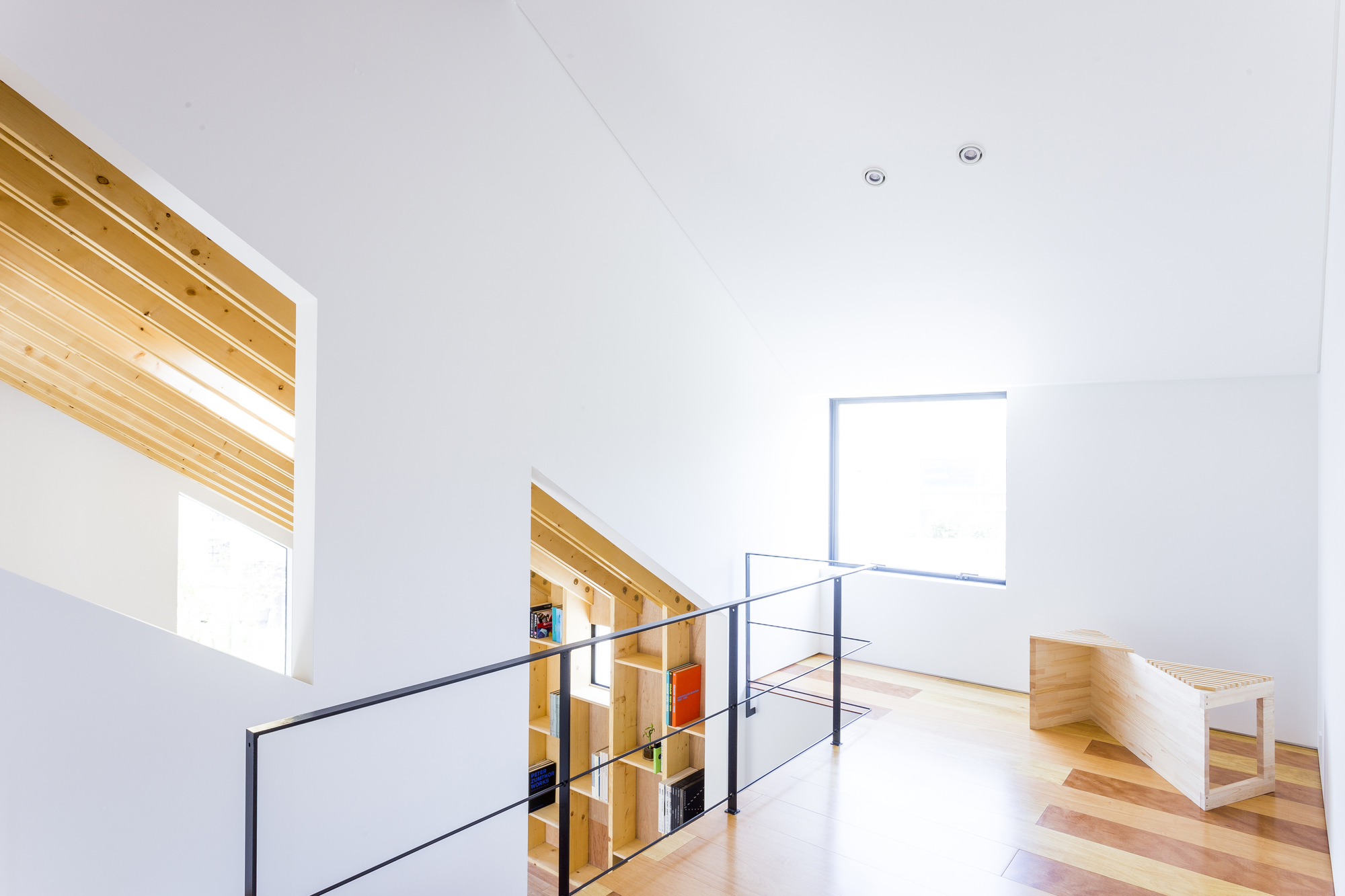 Gallery of Triangle Layer House / Maruta Architects - 14