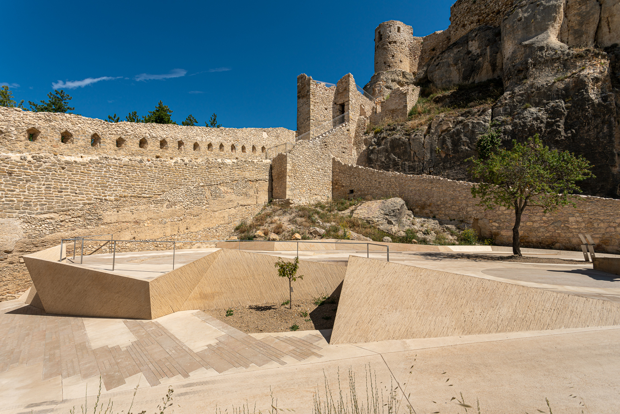 Galería de Consolidación y restauración en el castillo de Morella ...