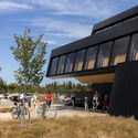 Capilano Library / Patkau Architects + Group2 | ArchDaily