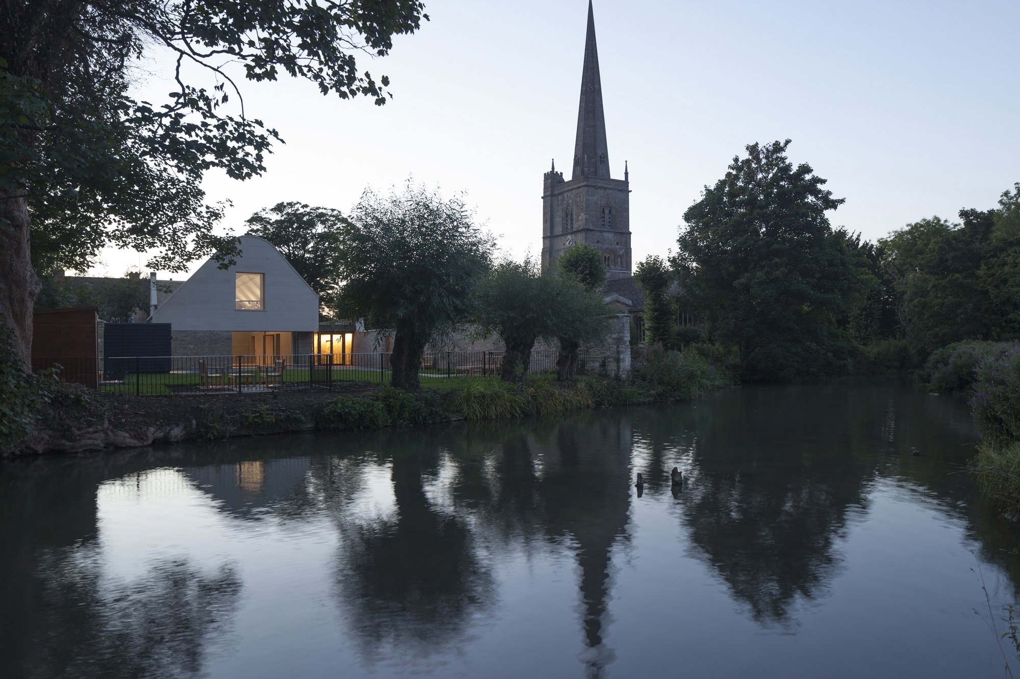 Gallery of Warwick Hall Community Centre / Acanthus Clews Architects - 10