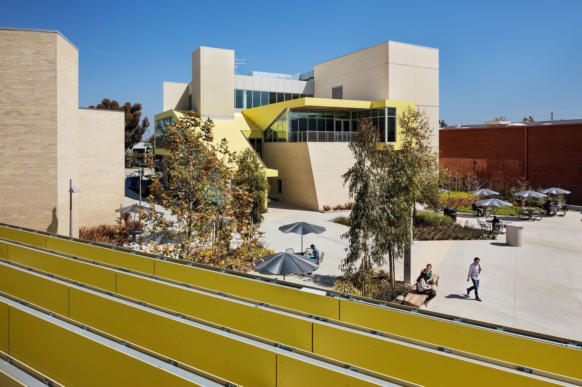 Gallery of The Santa Monica College Center for Media and Design / Clive ...
