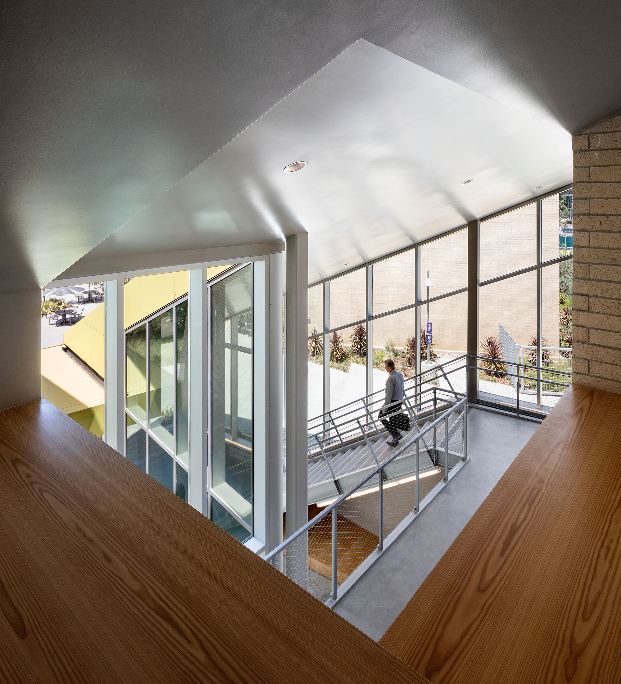 Gallery of The Santa Monica College Center for Media and Design / Clive ...