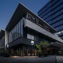 M Stand Store / Dazhou And Associates | ArchDaily