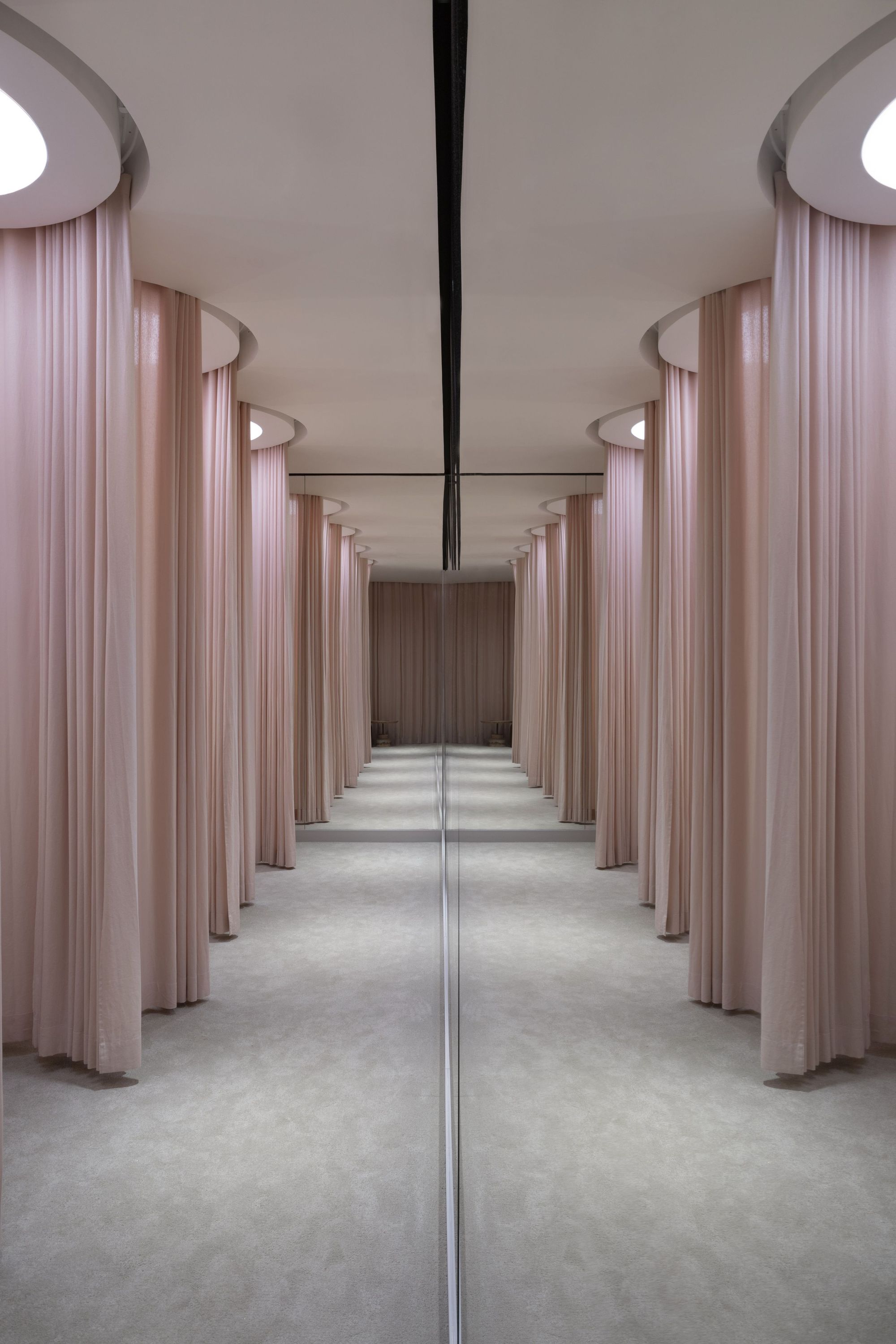 Galeria de Loja Namari Multibrand / Retail Design LAB - 14