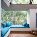 10 Houses with Sofas Built in to the Architecture | ArchDaily