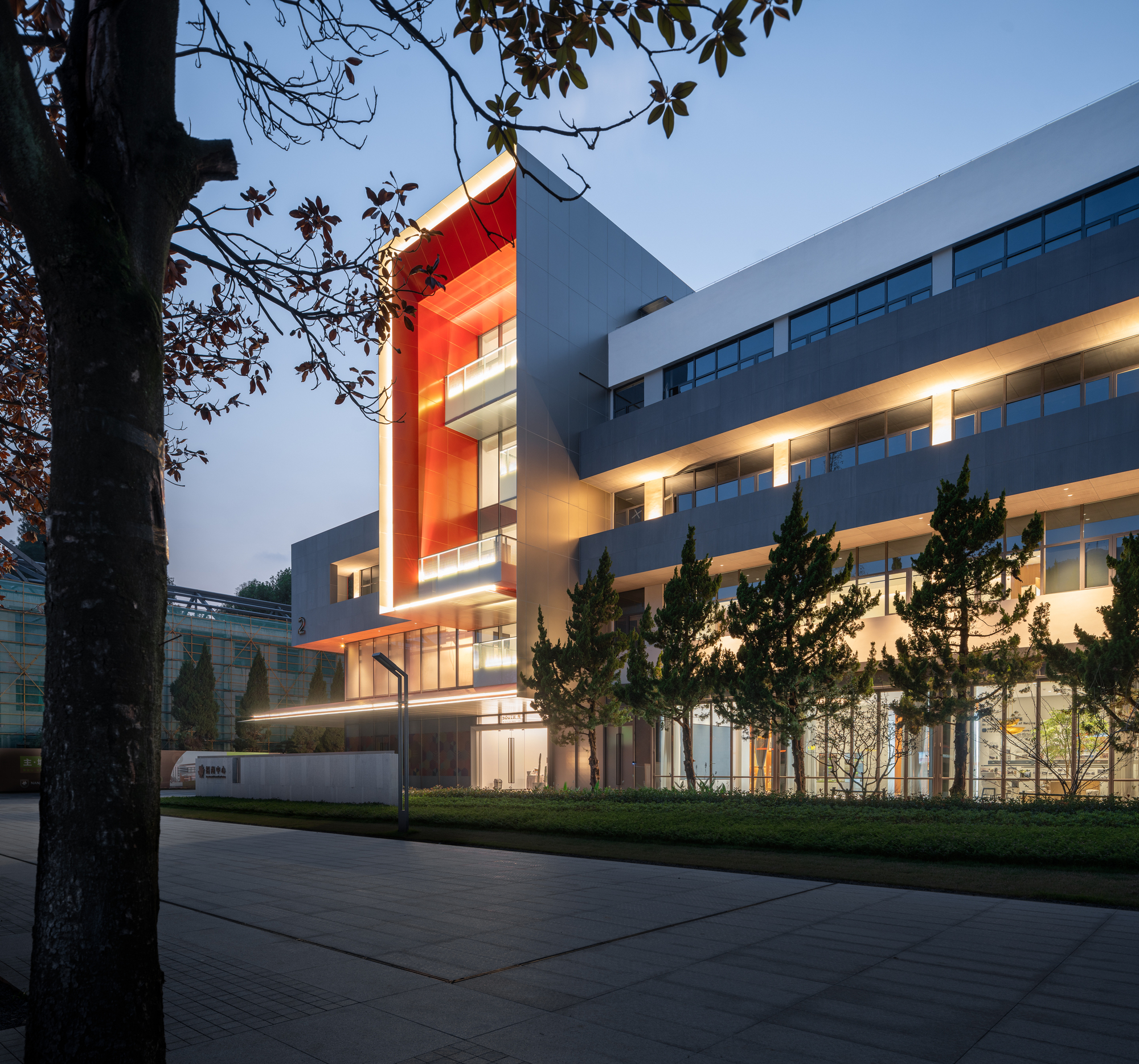 Gallery of Library Renovation in Nanjing Normal University / DUTS ...