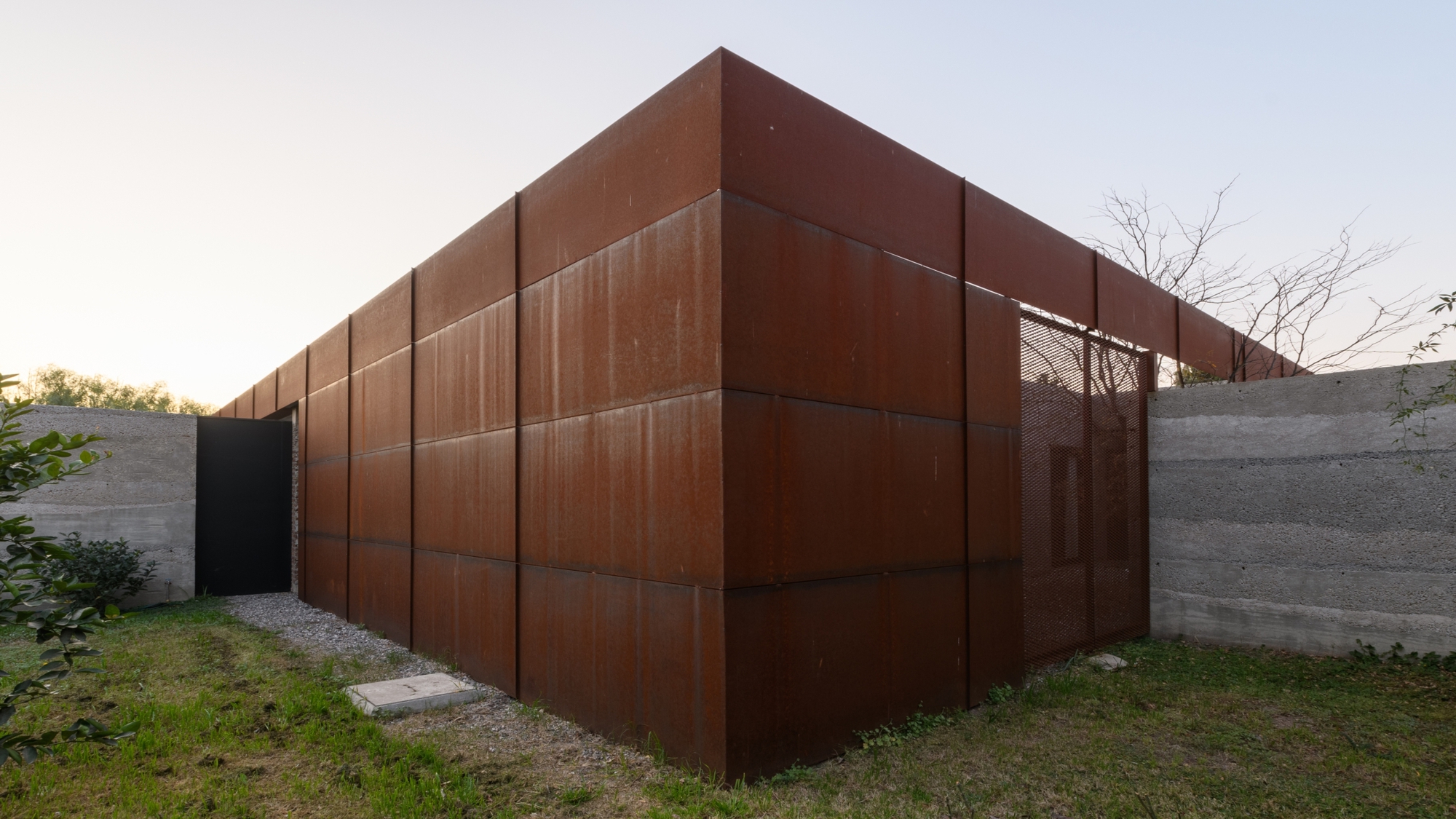 Gallery of Textures House / Roberto Benito Arquitecto - 12