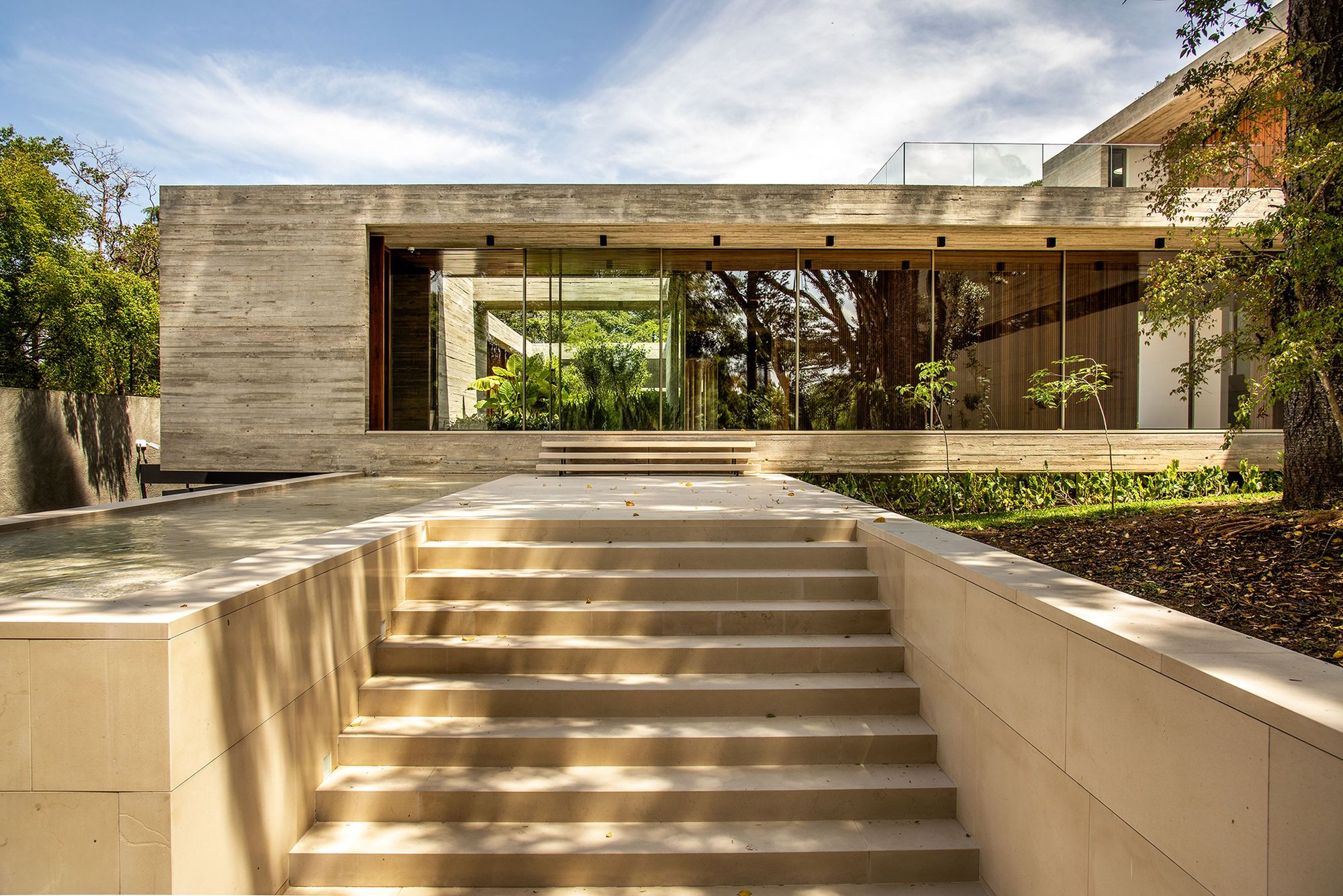 Galeria de Casa Horizontal / Marcos Bertoldi Arquitetos - 2