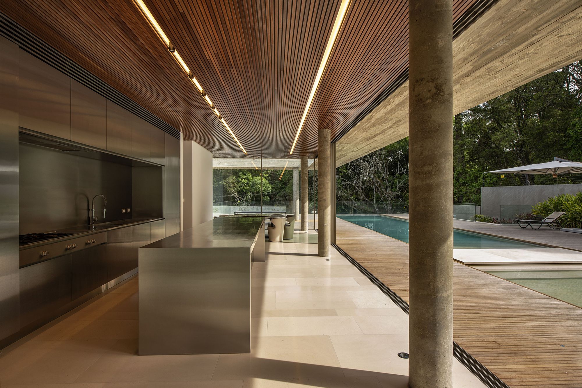 Galeria de Casa Horizontal / Marcos Bertoldi Arquitetos - 21