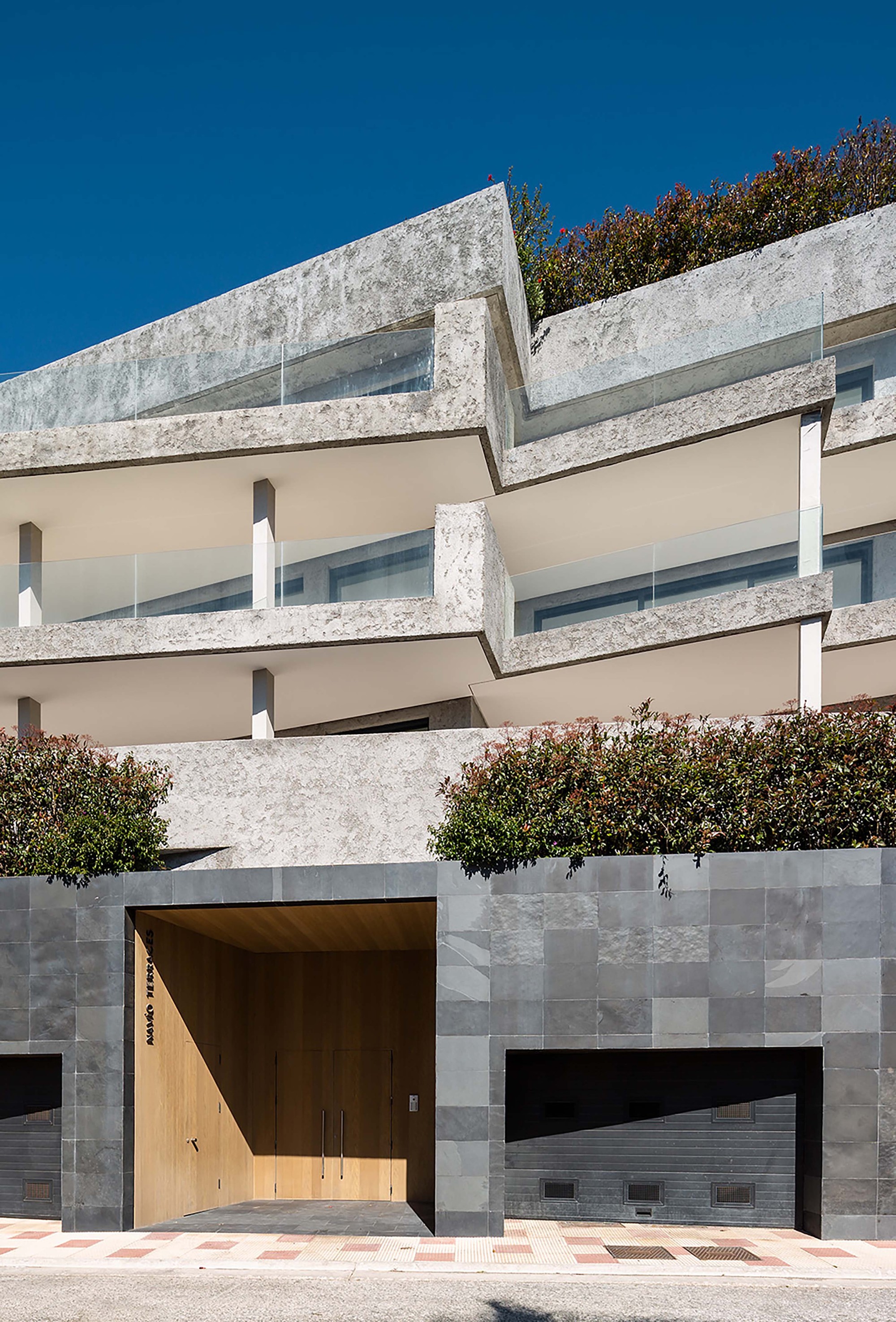 Gallery of N Apartments / Sharqk - 8