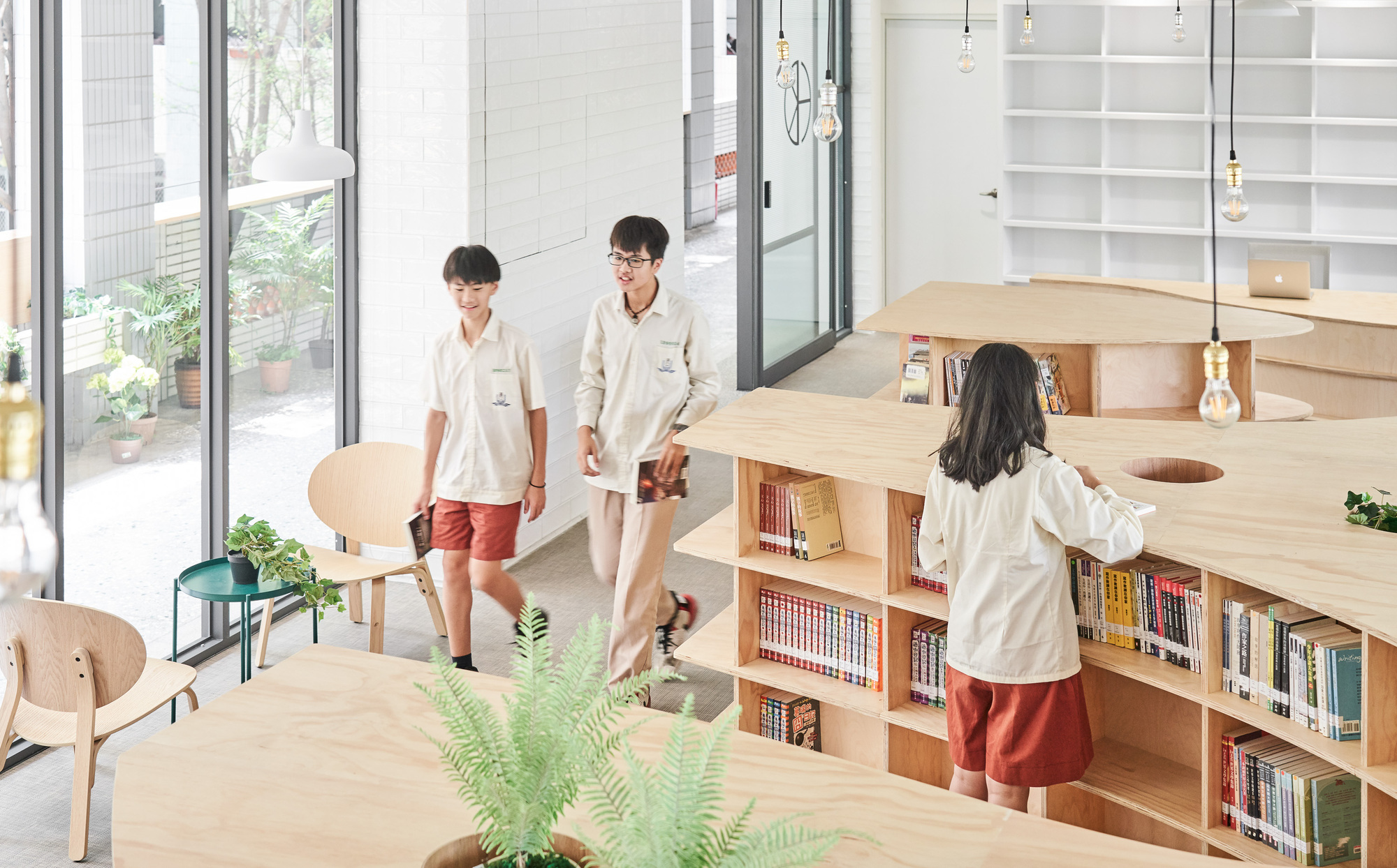 Gallery of Hankou Junior High School Library / TALI DESIGN - 9