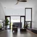 Twin House / 6717 Studio | ArchDaily