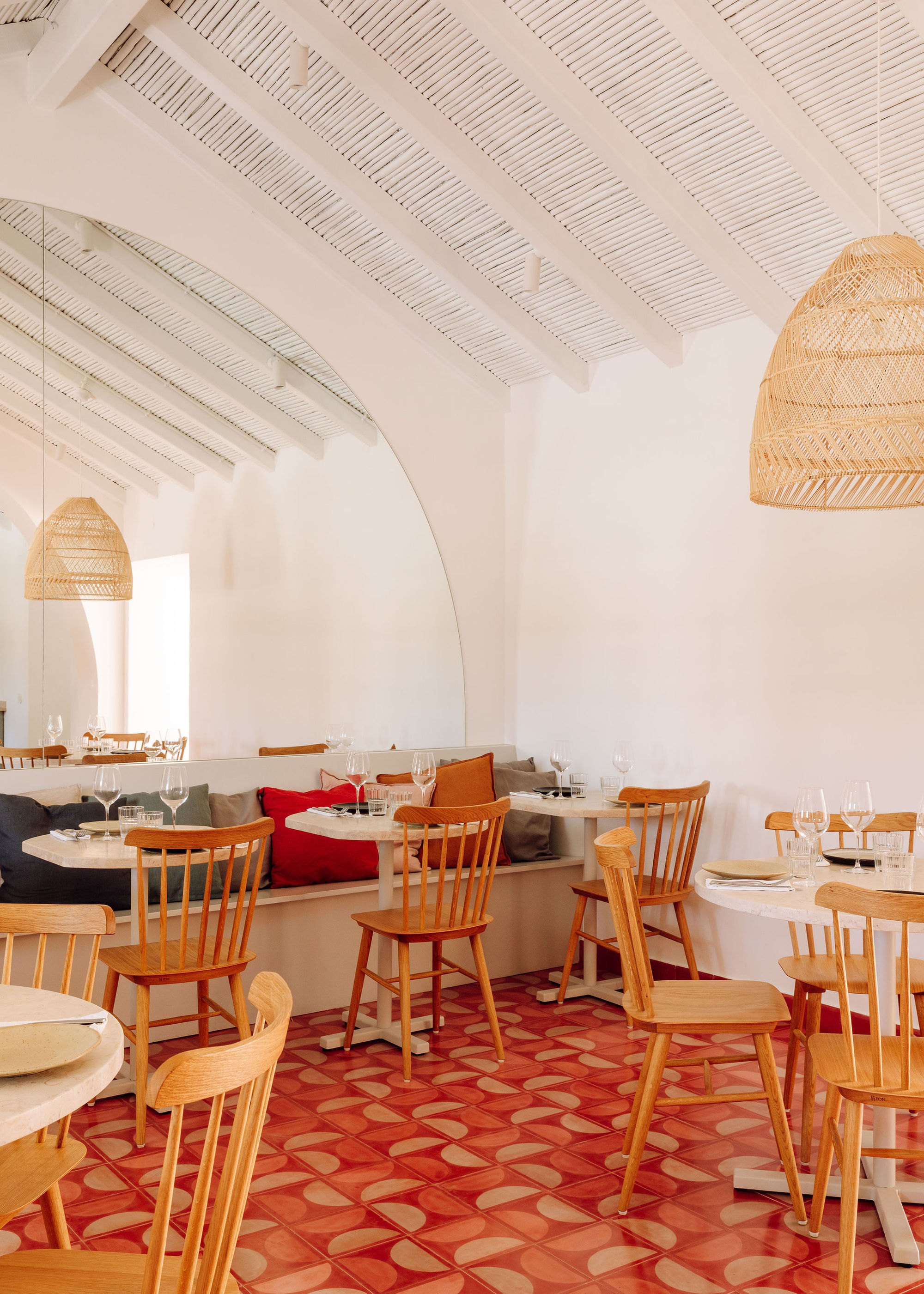 Gallery of Abranda Restaurant / LADO Arquitectura e Design - 3