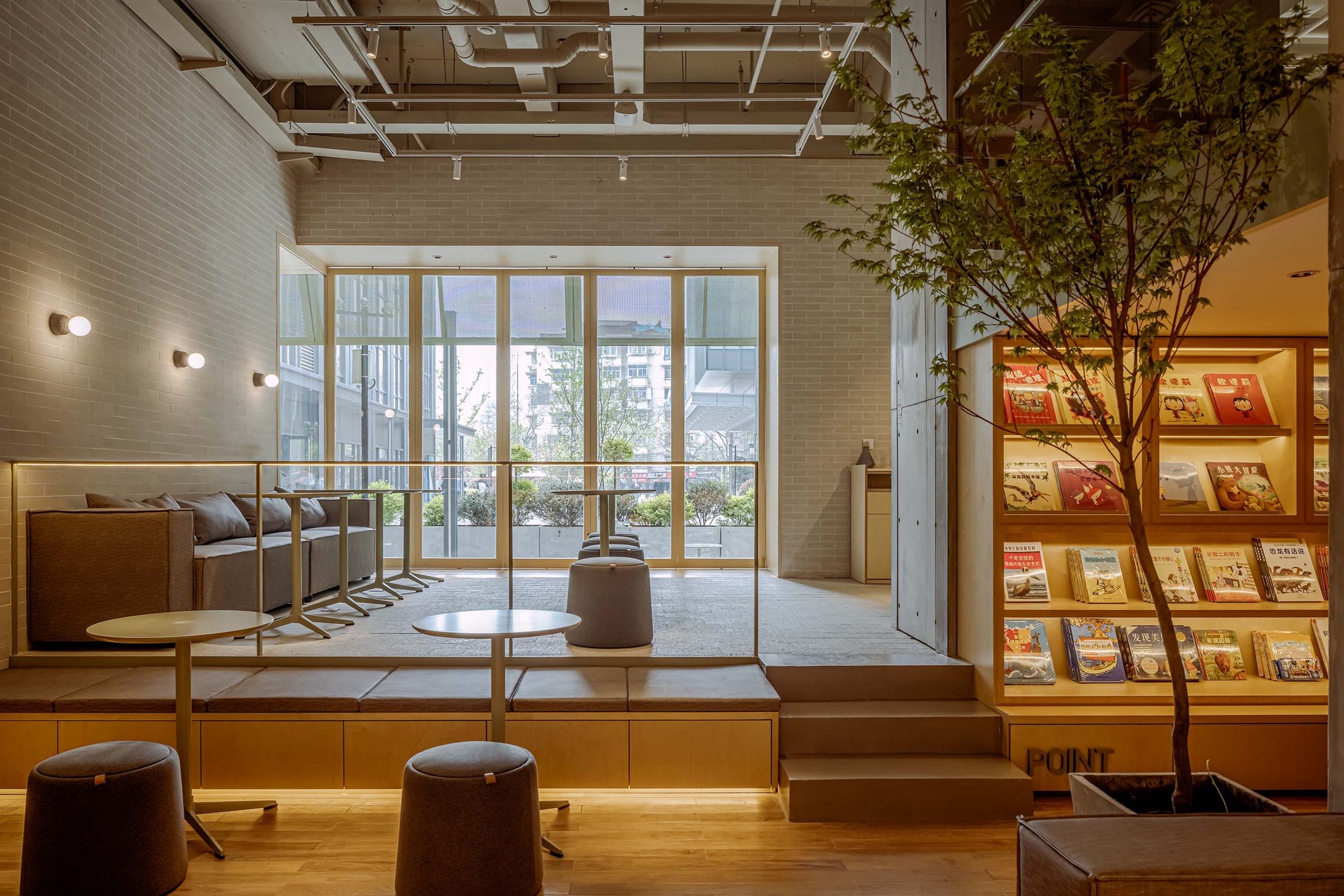 Gallery of POINT / triostudio - 3