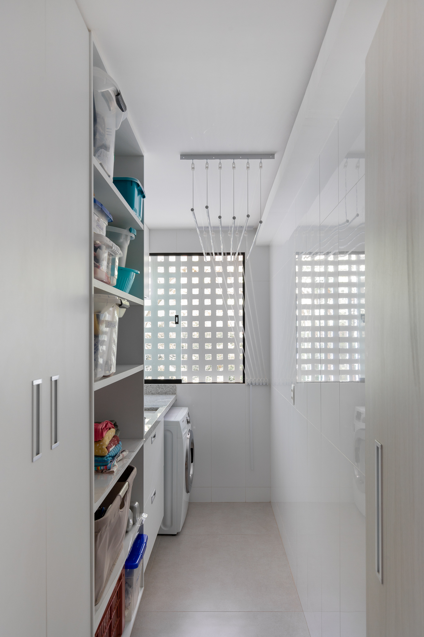 Gallery of Tips for Organizing the Laundry Area: How to Optimize Your ...