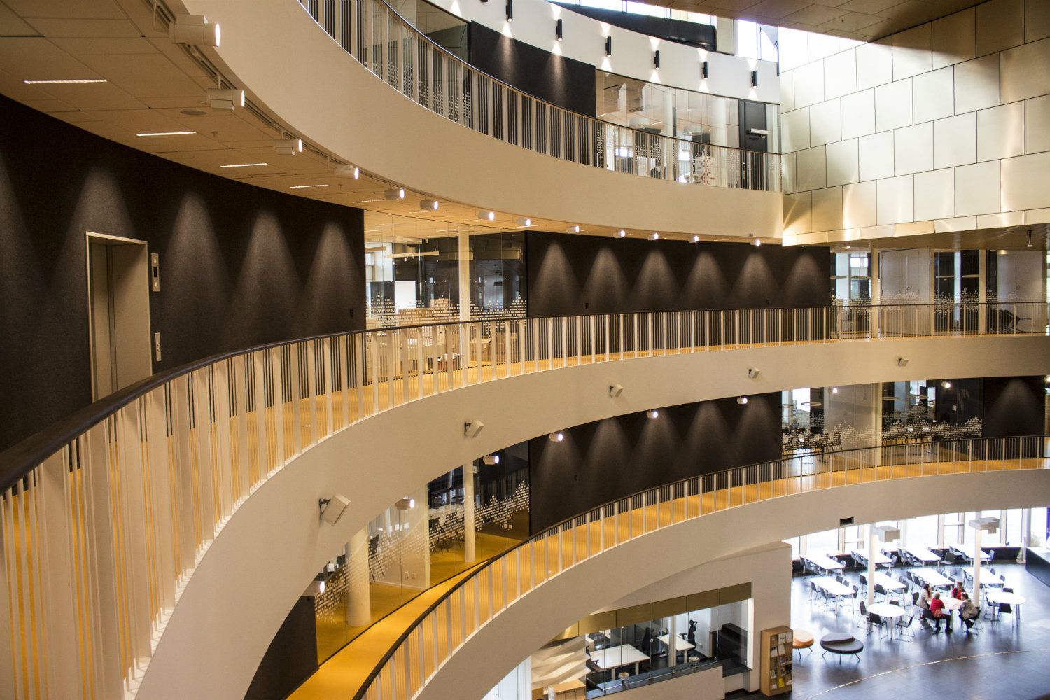 Gallery of When Design Meets Functionality in Façades: High-Tech ...