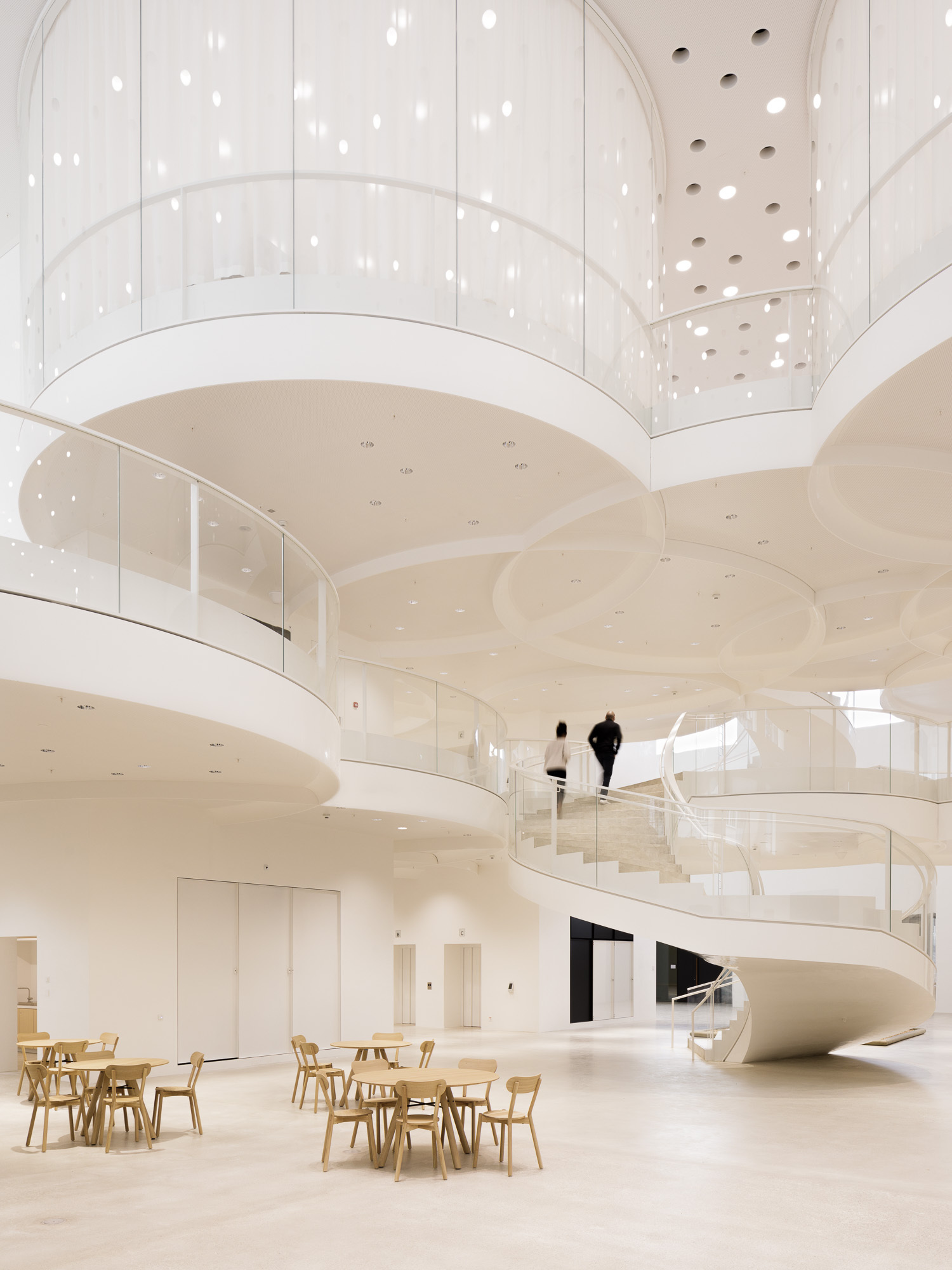 Gallery of Biozentrum Research Building University of Basel / Ilg ...