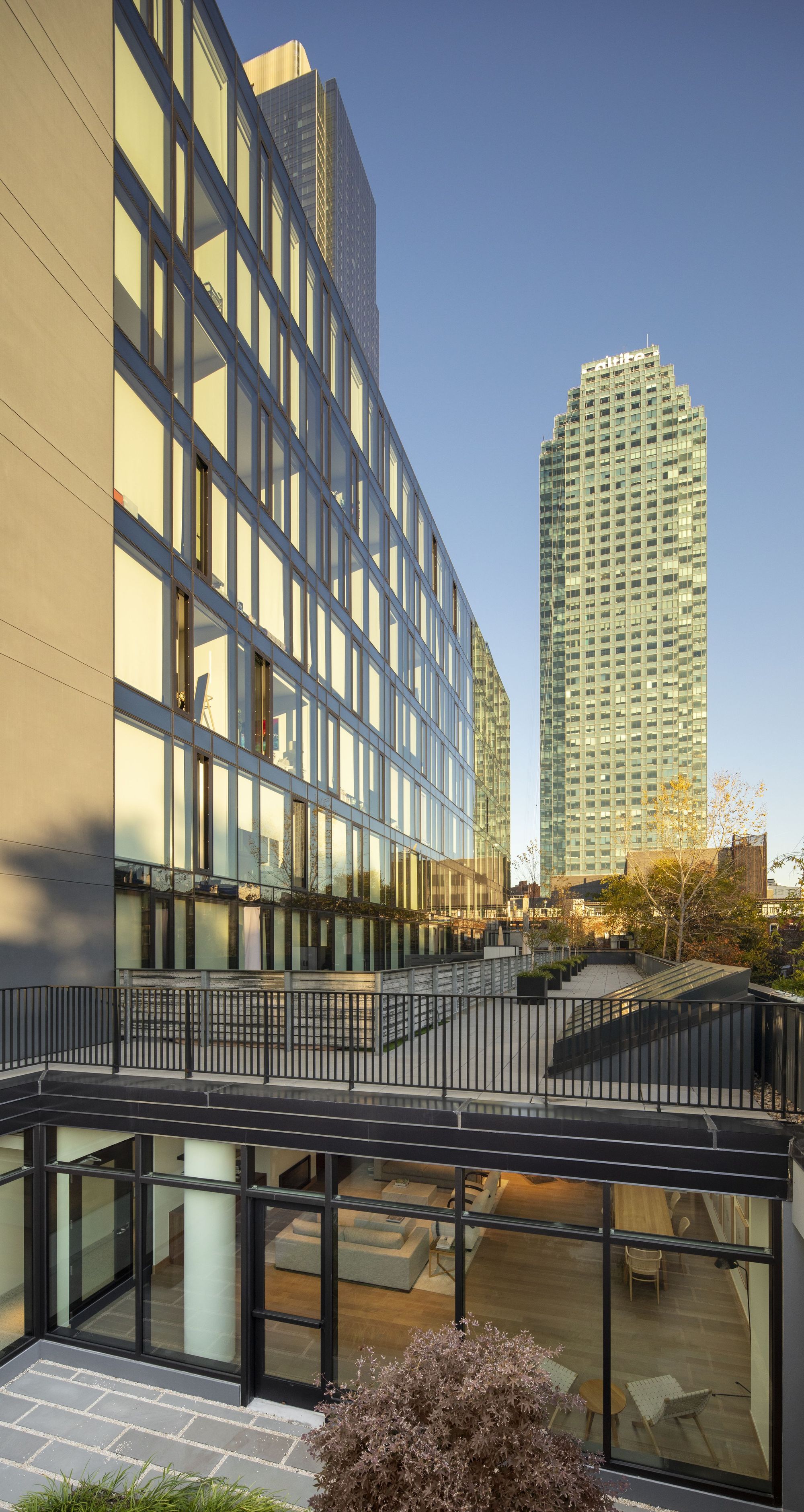 Gallery of Corte Building / Beyer Blinder Belle + Dieguez Fridman - 9