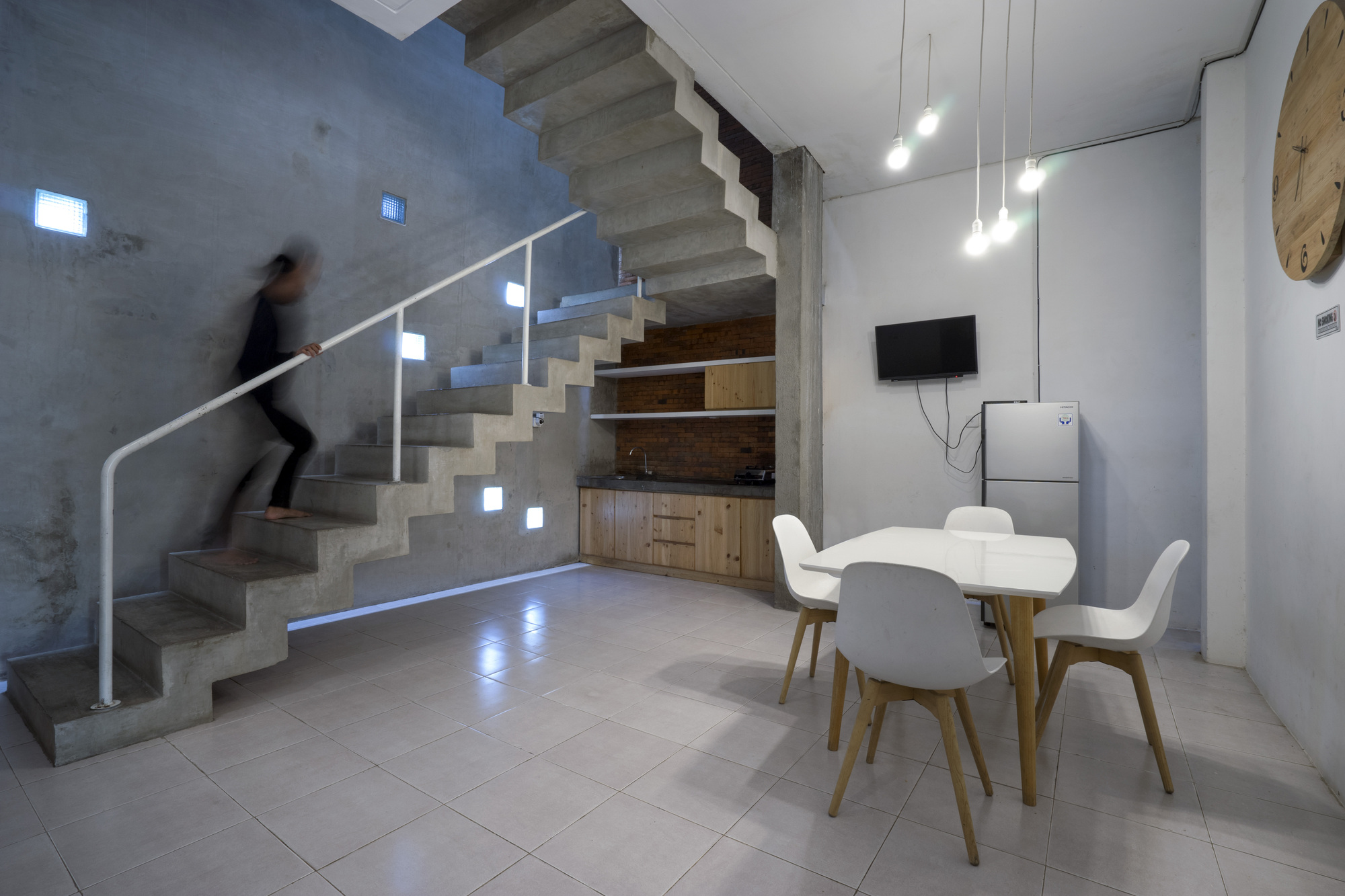Gallery of Binary Boarding House / Andyrahman Architect - 12