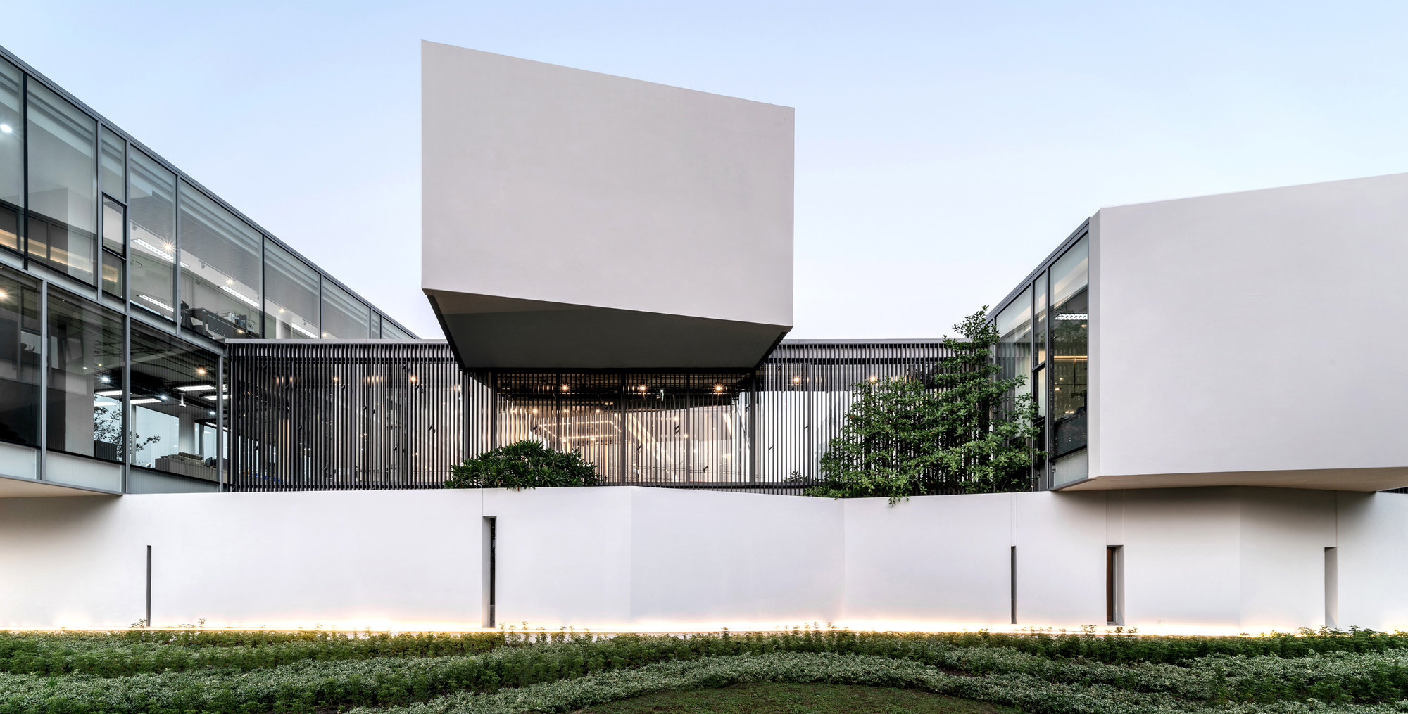 Gallery of MDC Headquarters / IDIN Architects - 8