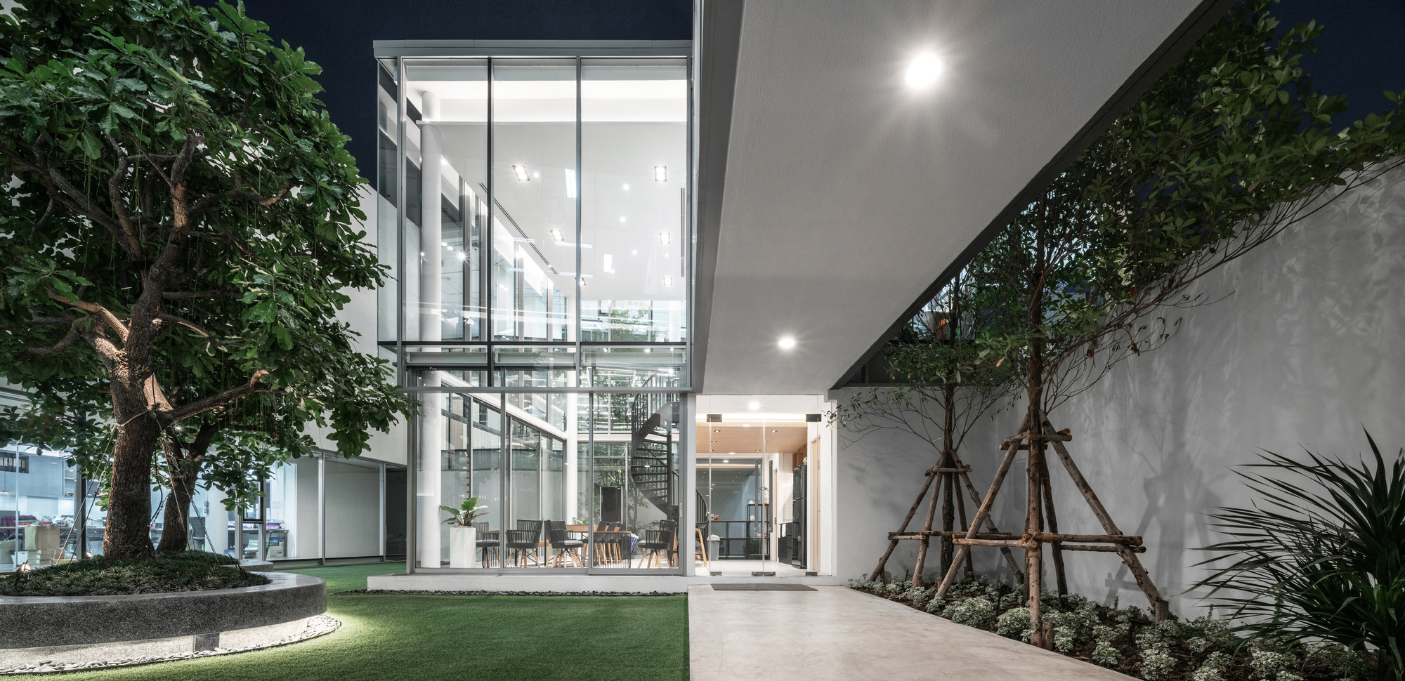 Gallery of MDC Headquarters / IDIN Architects - 7