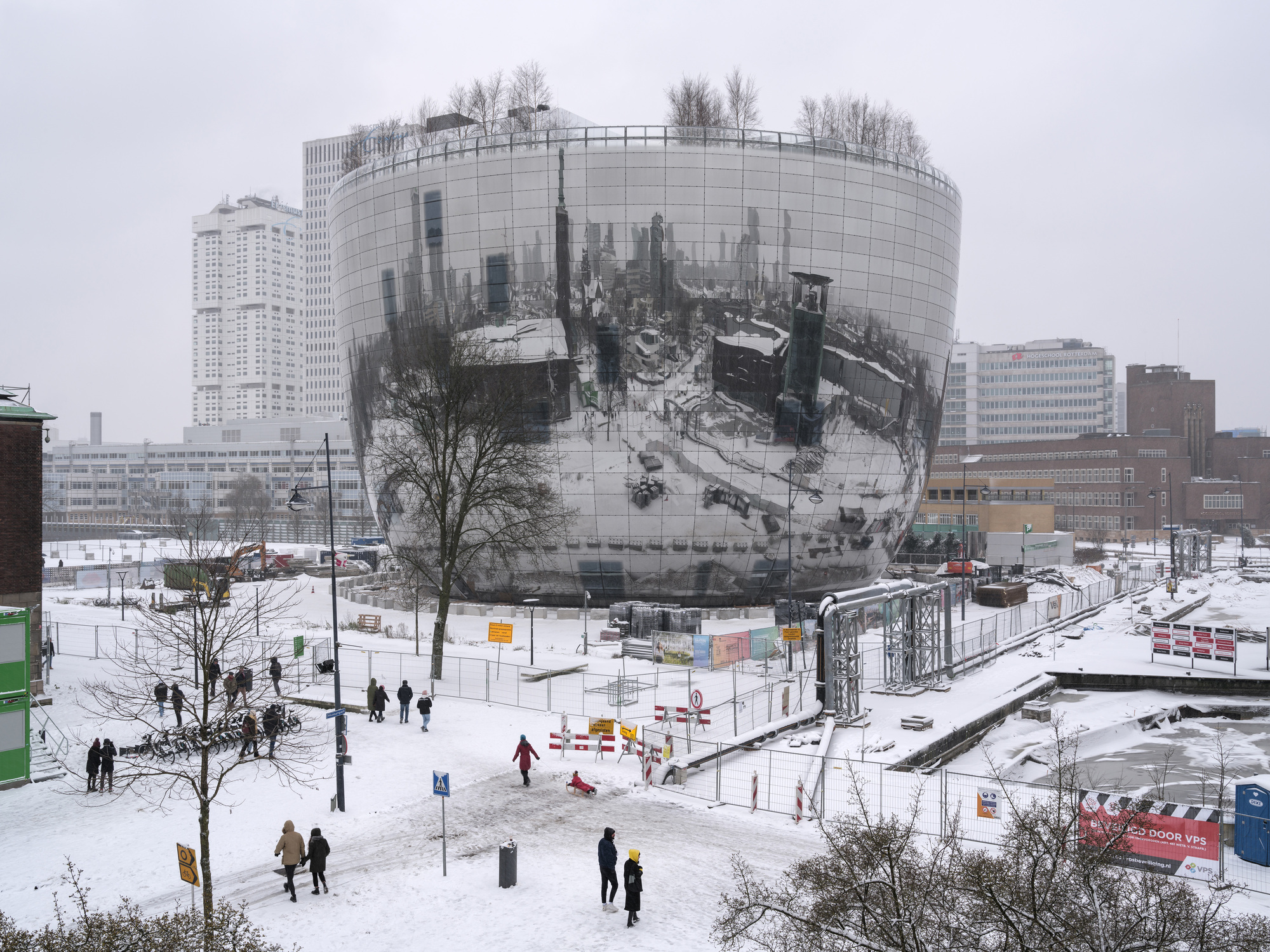 Gallery of The World’s First Fully Accessible Art Depot Museum is ...