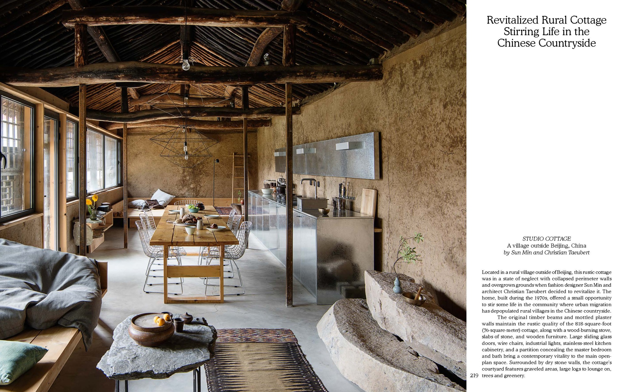 Gallery of Country and Cozy. Countryside Homes and Rural Retreats - 2