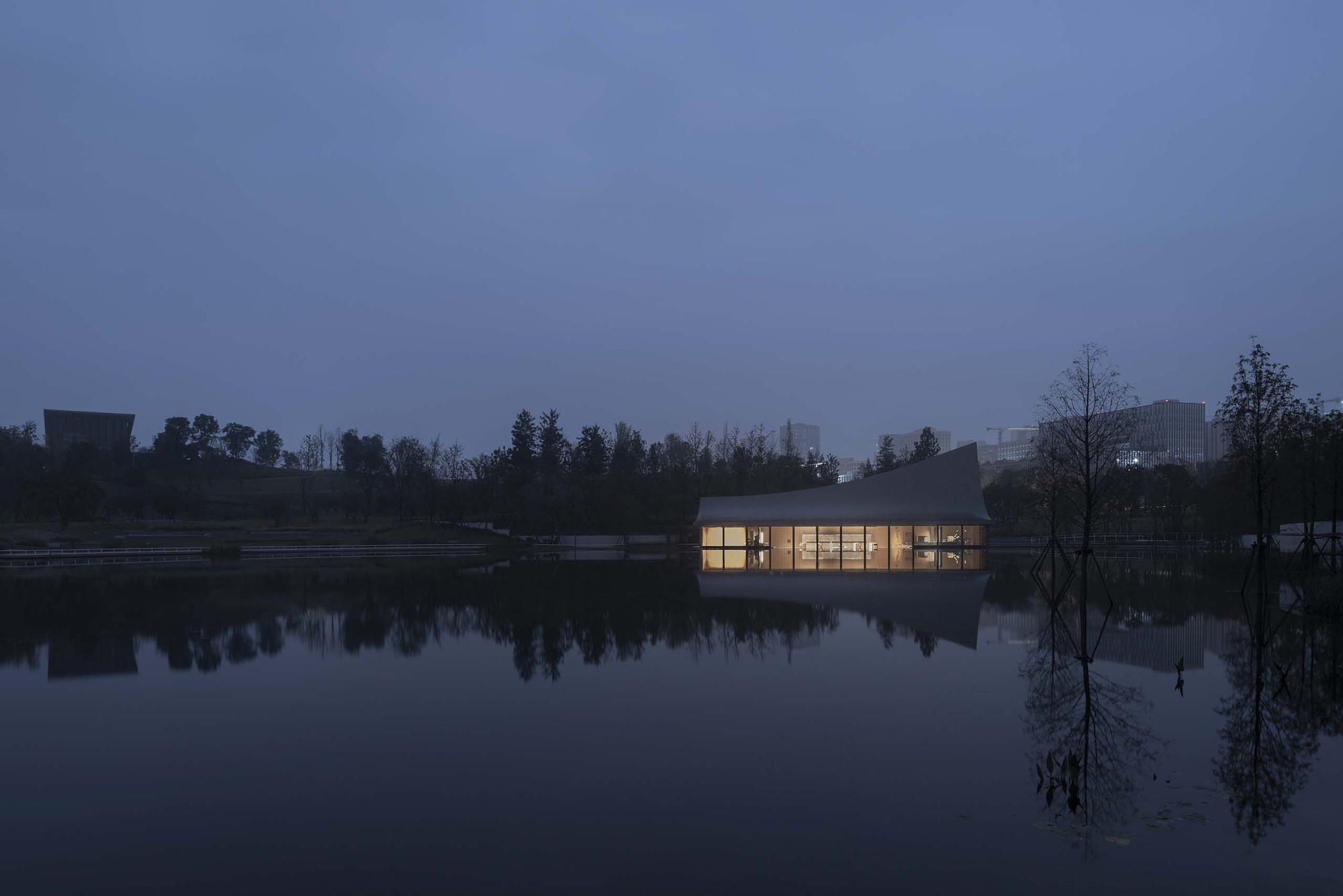 Gallery of Chengdu Xinglong Lake CITIC Bookstore / MUDA-Architects - 10