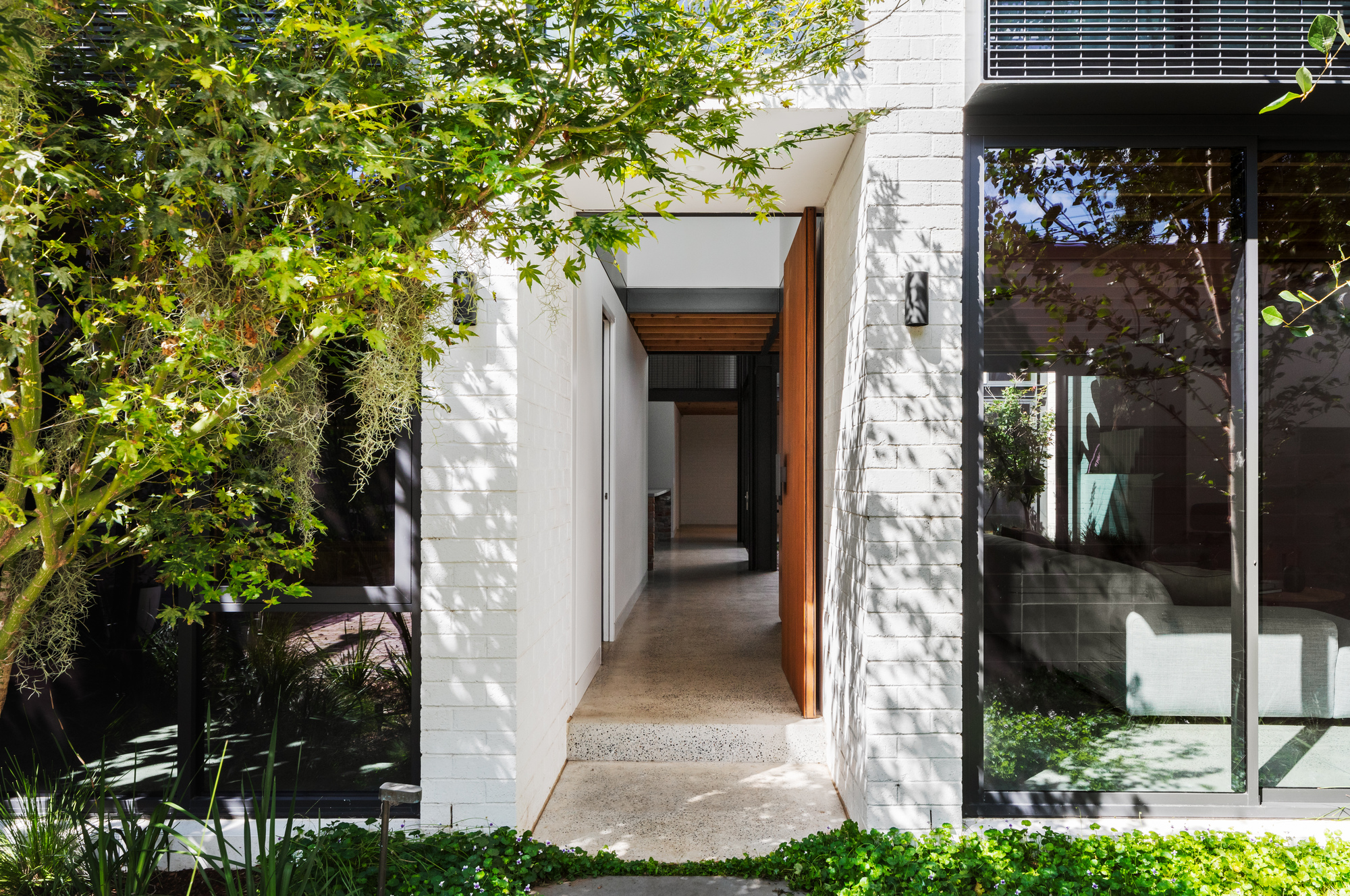Gallery of Graffiti House / Durack Architects - 6