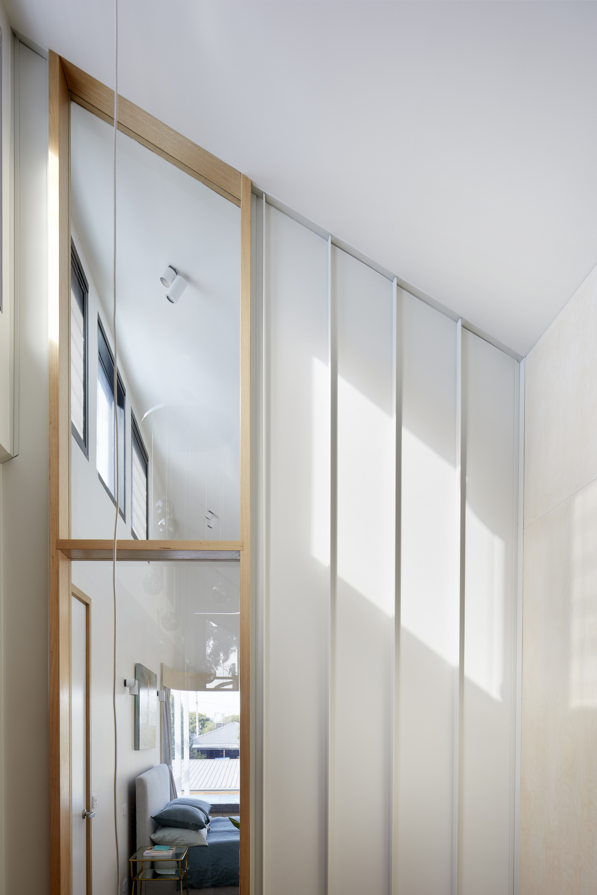 Gallery of Gantry House / OOF! architecture - 11