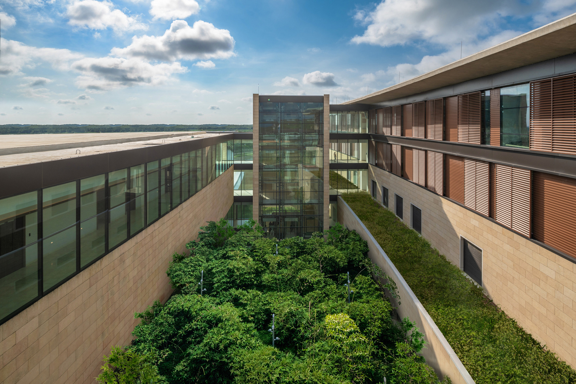Gallery of Safdie Architects Designs a Garden-Hospital in Cartagena ...
