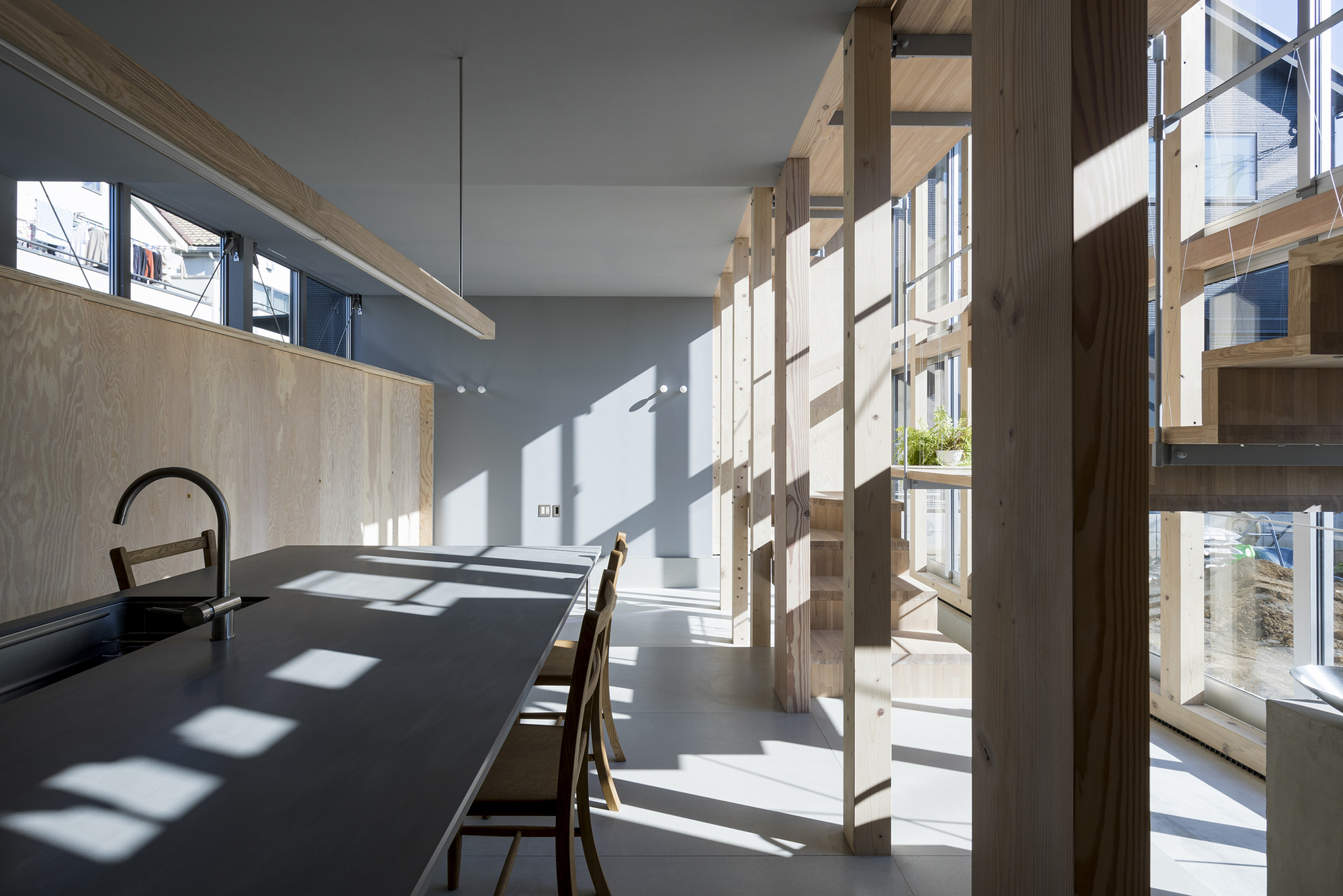 Gallery of Light-filled Stair Hall / KIRI Architects - 8