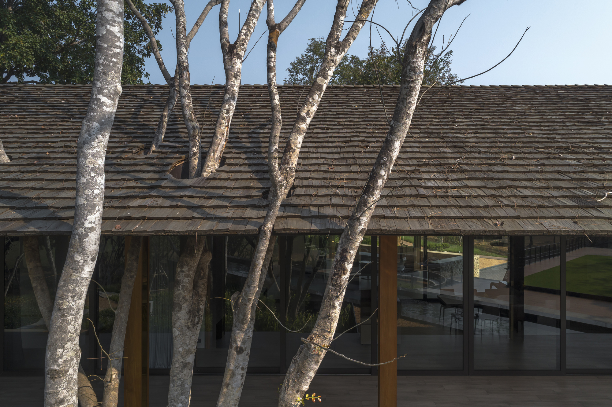 Gallery of Diagonal House / Architects 49 House Design Limited - 12